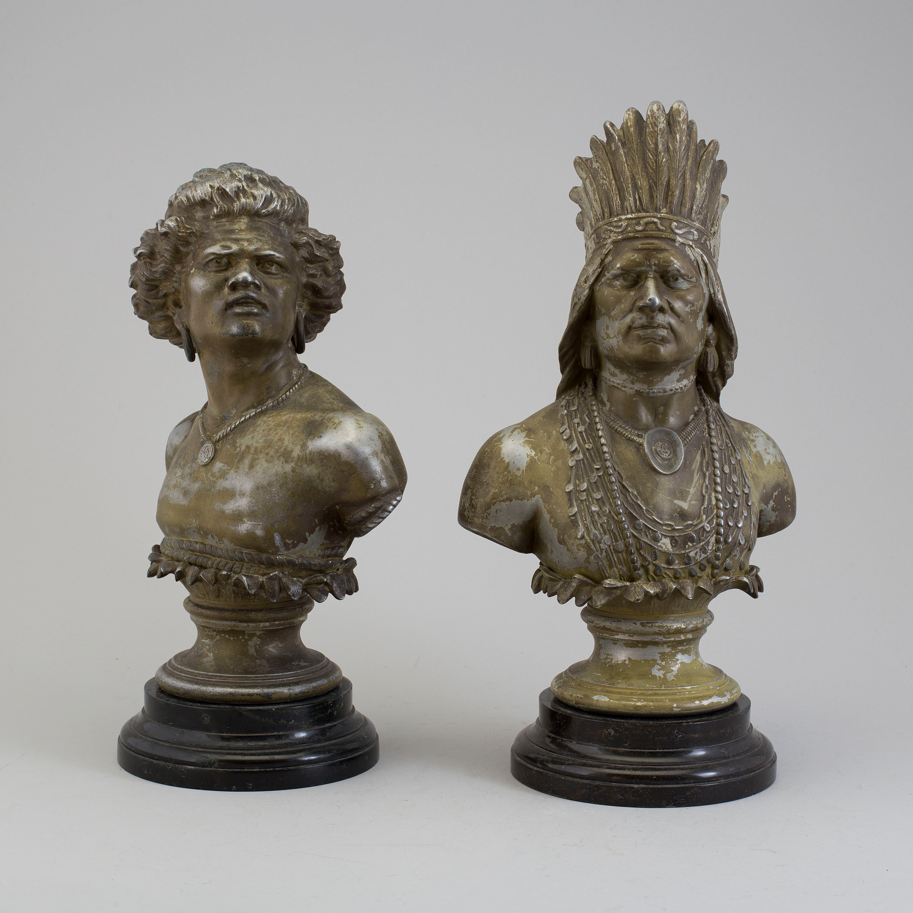 Two late 19th century portrait-busts. - Bukowskis
