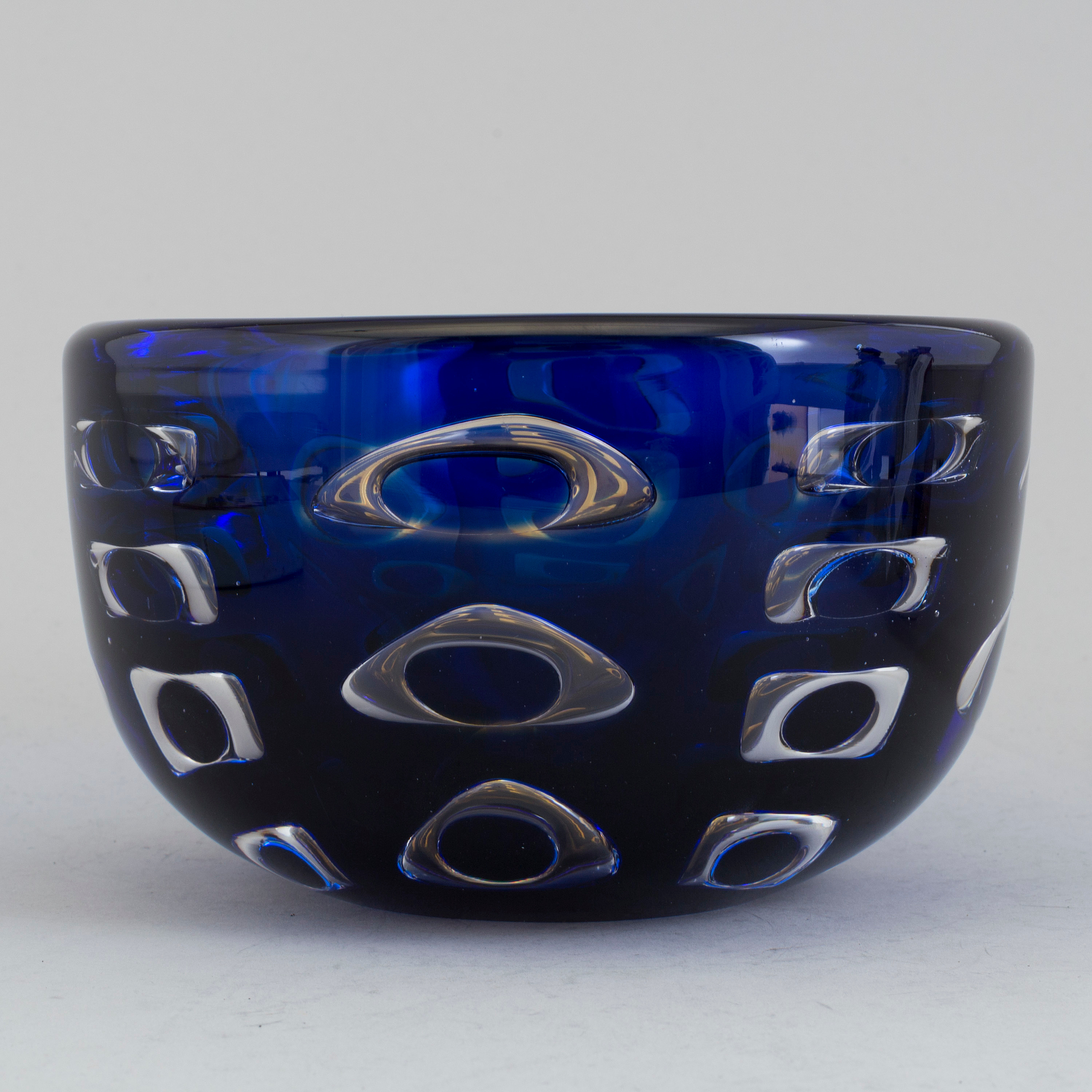 INGEBORG LUNDIN, bowl, glass, Ariel, Orrefors 1976. - Bukowskis
