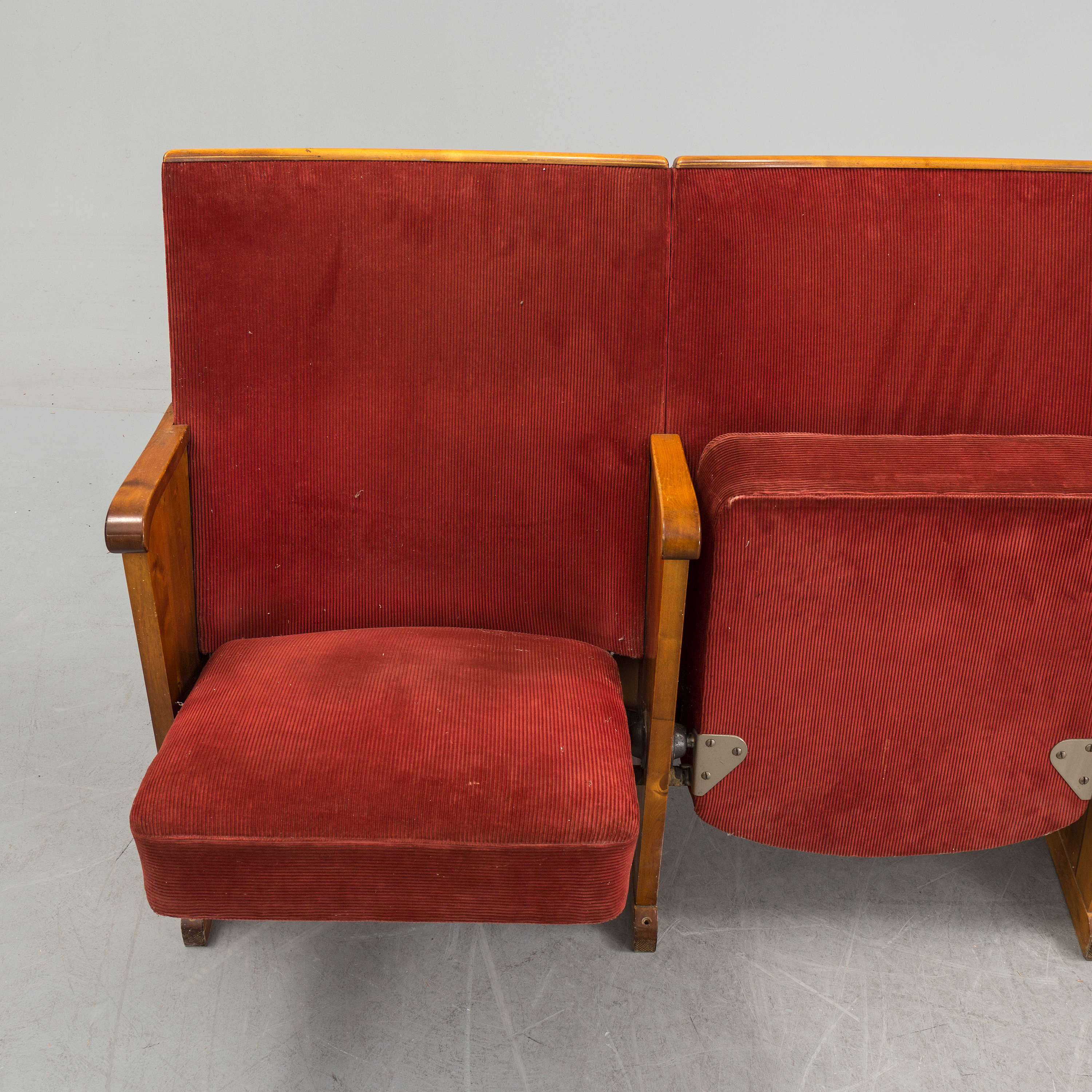 A mid 20th century cinema bench. - Bukowskis