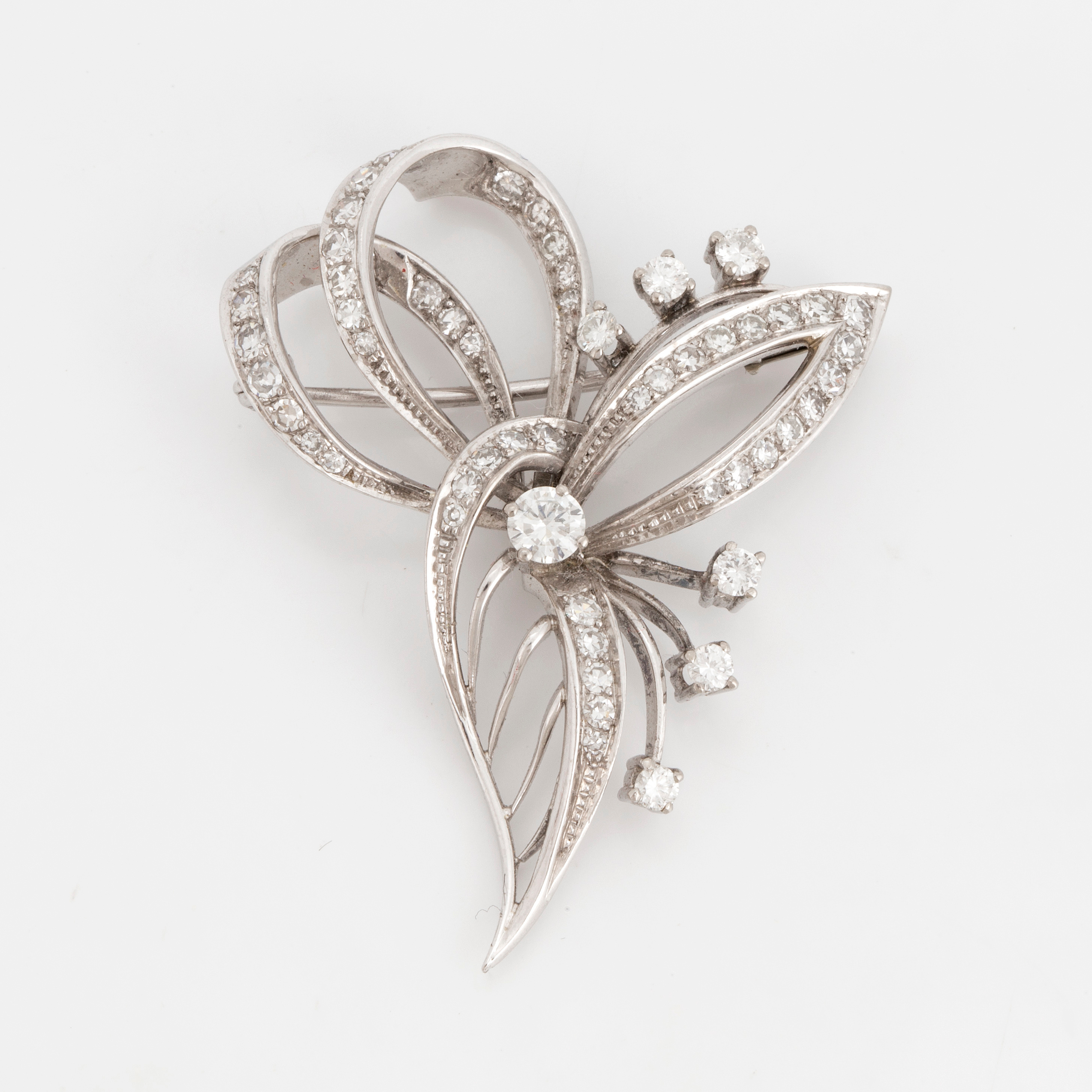 BROSCH, 18K vitguld med briljanter och diamanter 8/8 ca 1 ct. - Bukowskis