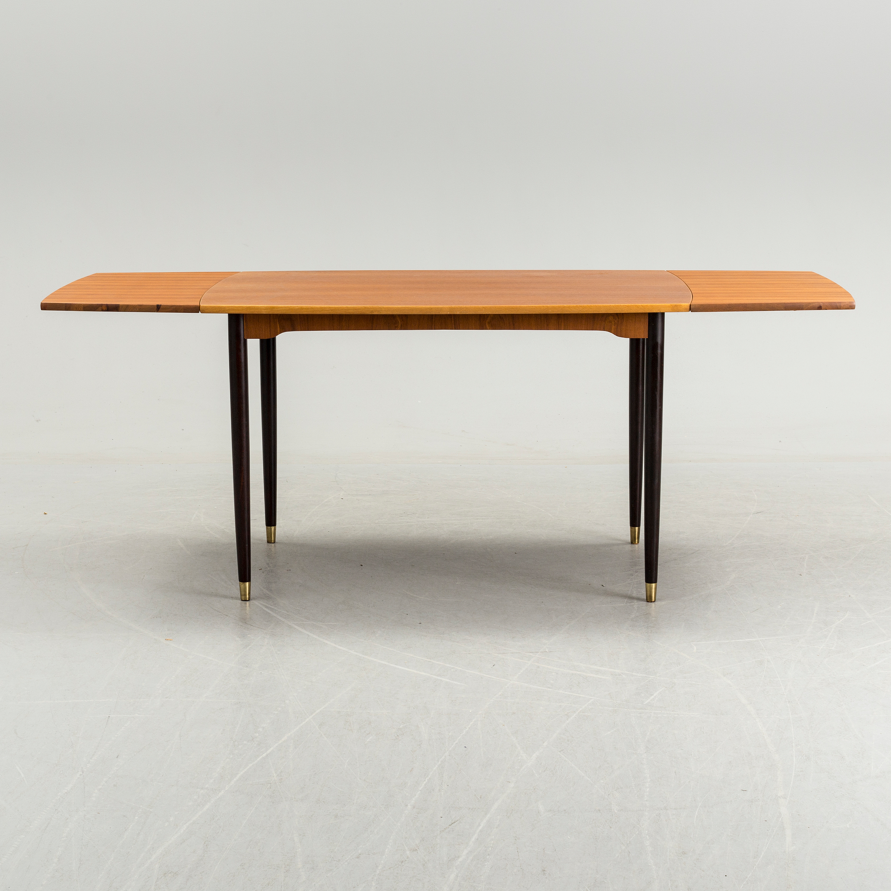 MATBORD, 1900-talets andra hälft. - Bukowskis