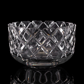 GUNNAR CYRÉN, glass bowl, "Sofiero", Orrefors. Original box. - Bukowskis