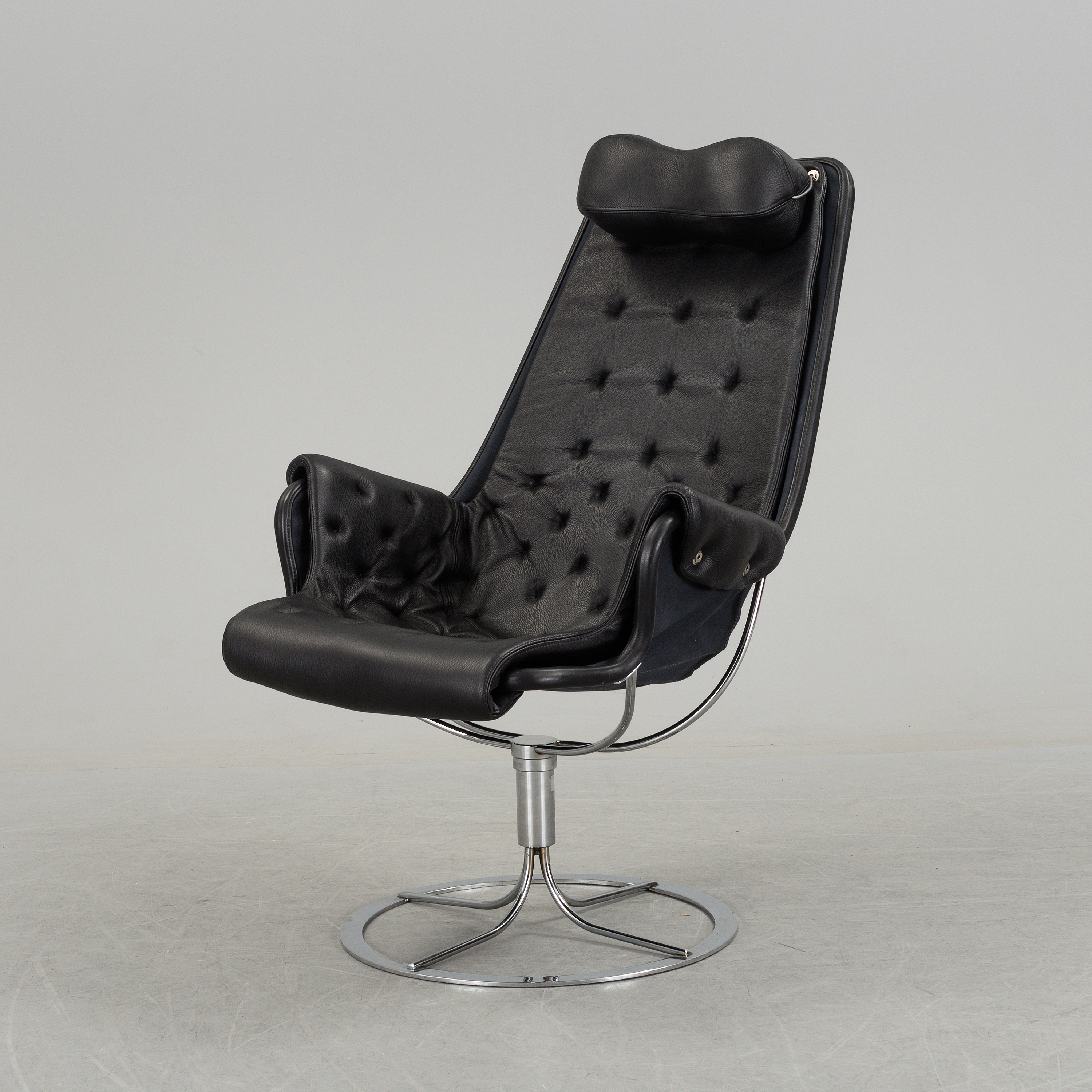BRUNO MATHSSON, 'Jetson' chair from Dux. - Bukowskis