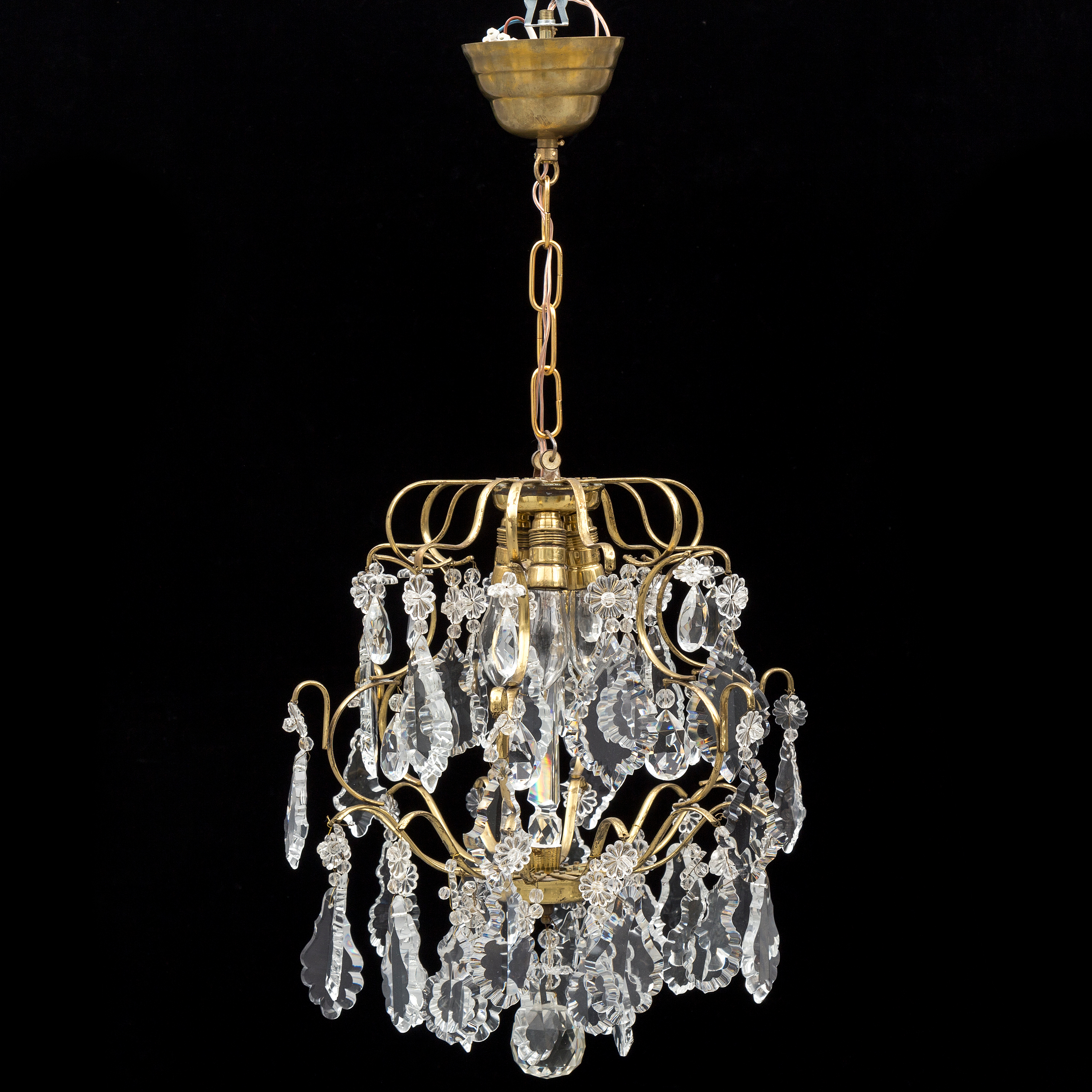 An early 20th century baroque style ceiling light. - Bukowskis