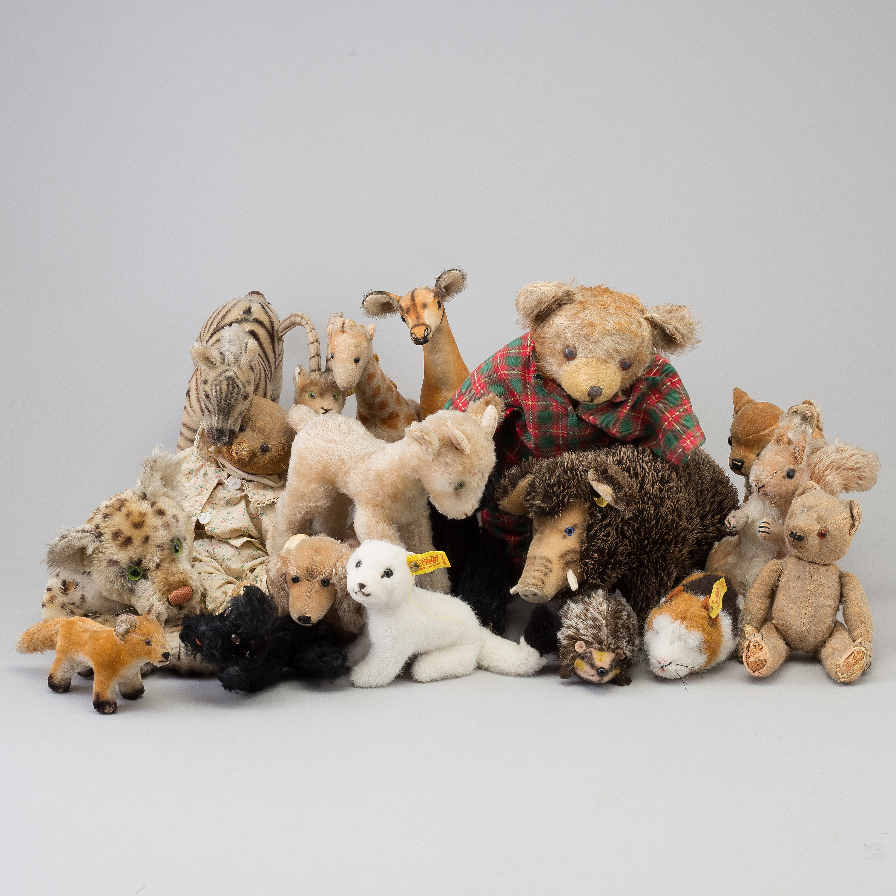 19 toy animals, 20th Century. The Majority from Steiff, Austria ...