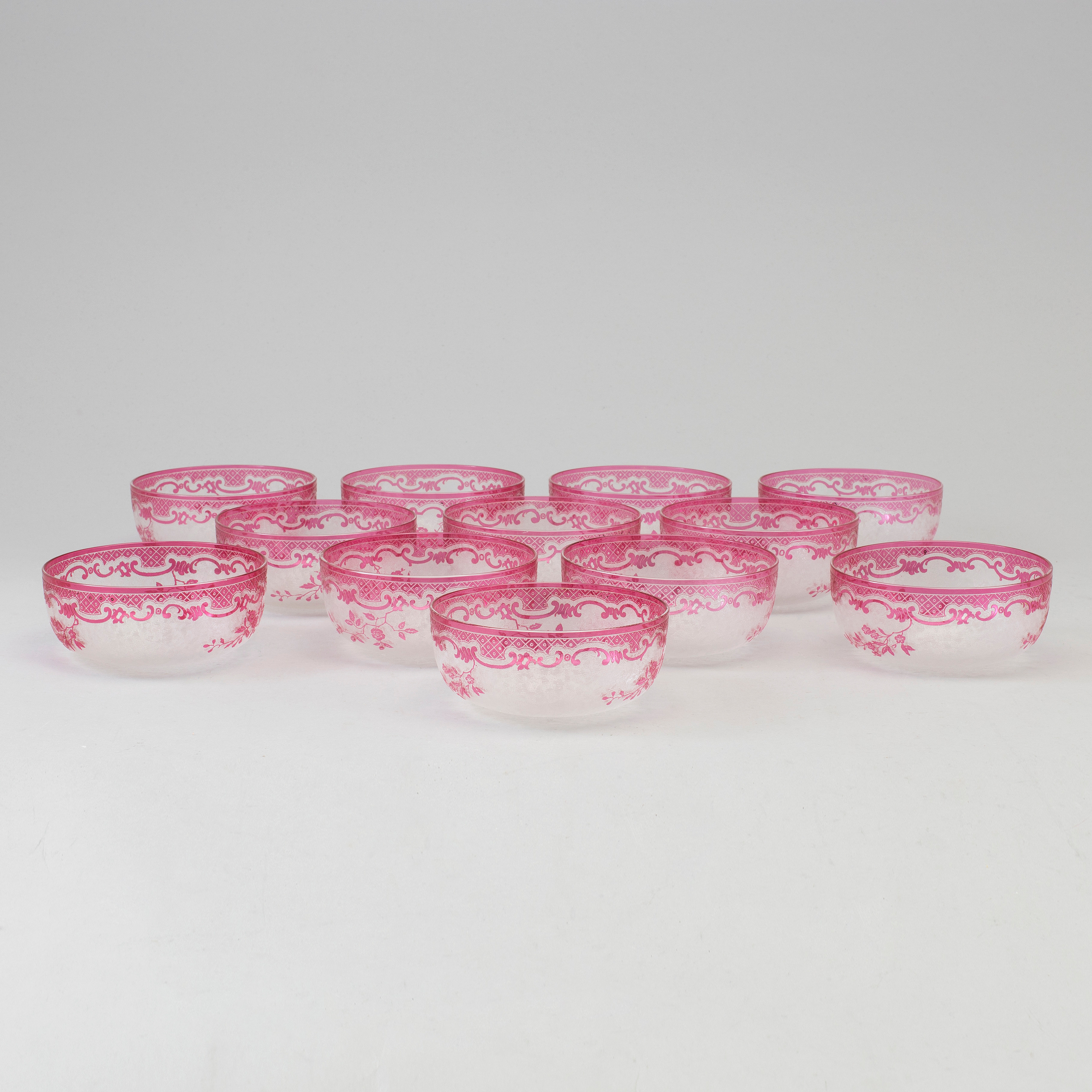 A Set Of Twelve Glass Dessert Bowls From Around Year 1900. - Bukowskis