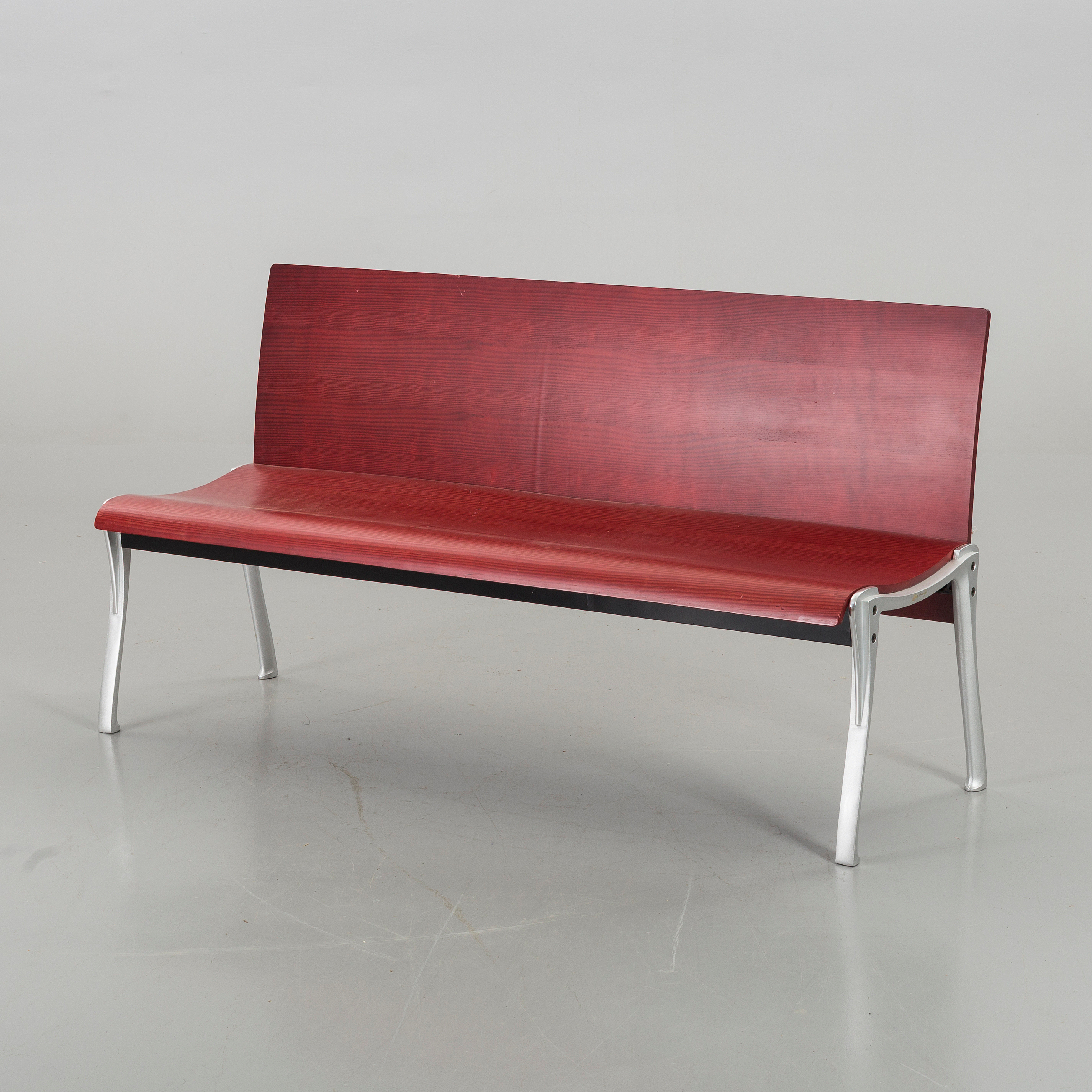 BÄNK, "Egoki" Akaba designad av Pascual Salvador. Italien. - Bukowskis