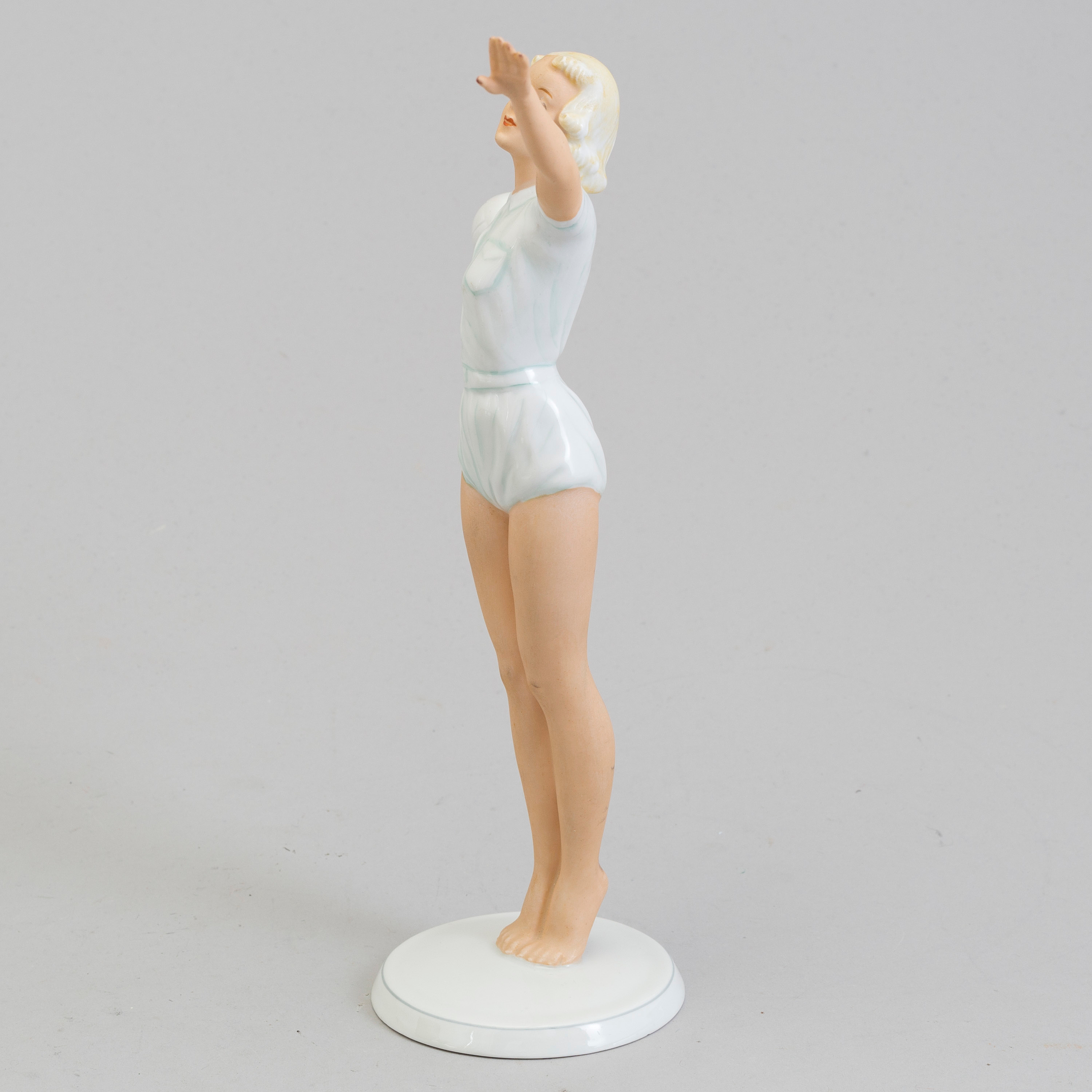 A mid 20th century porcelain figurine by Schaubach kunst. - Bukowskis