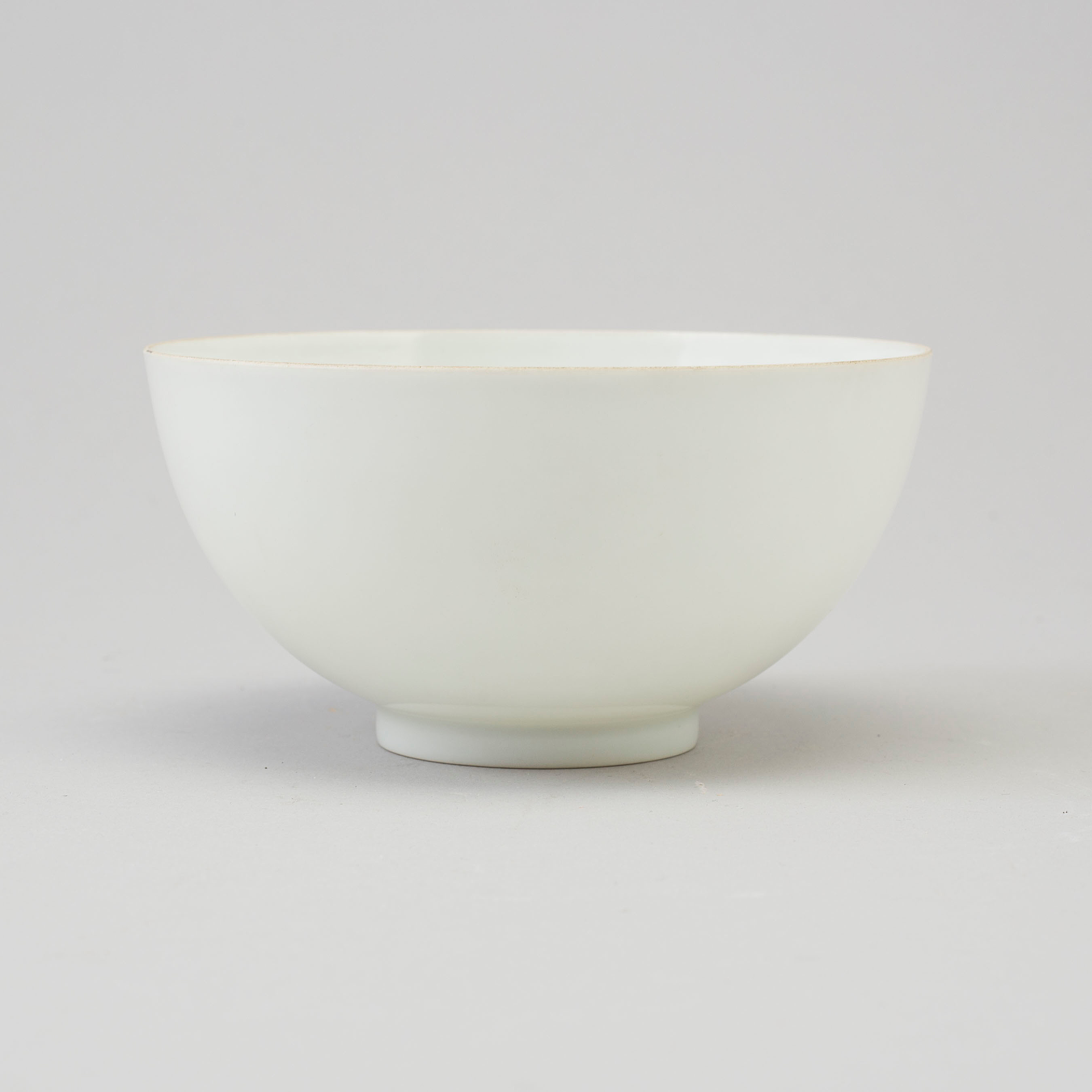 An anhua decorated eggshell bowl, Republic period. - Bukowskis
