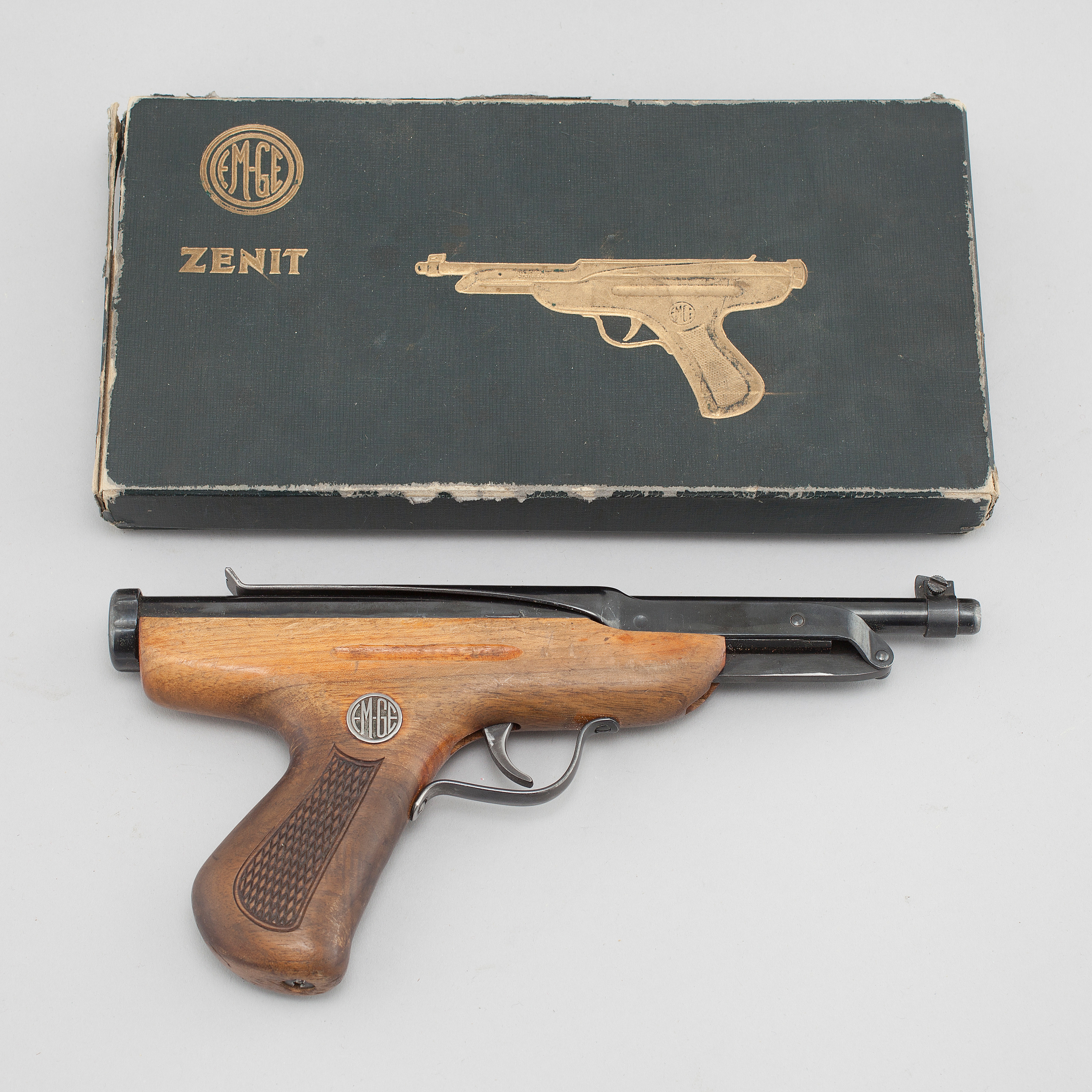 An air gun from EM.GE, model "Zenit!, first half of the 20th century ...