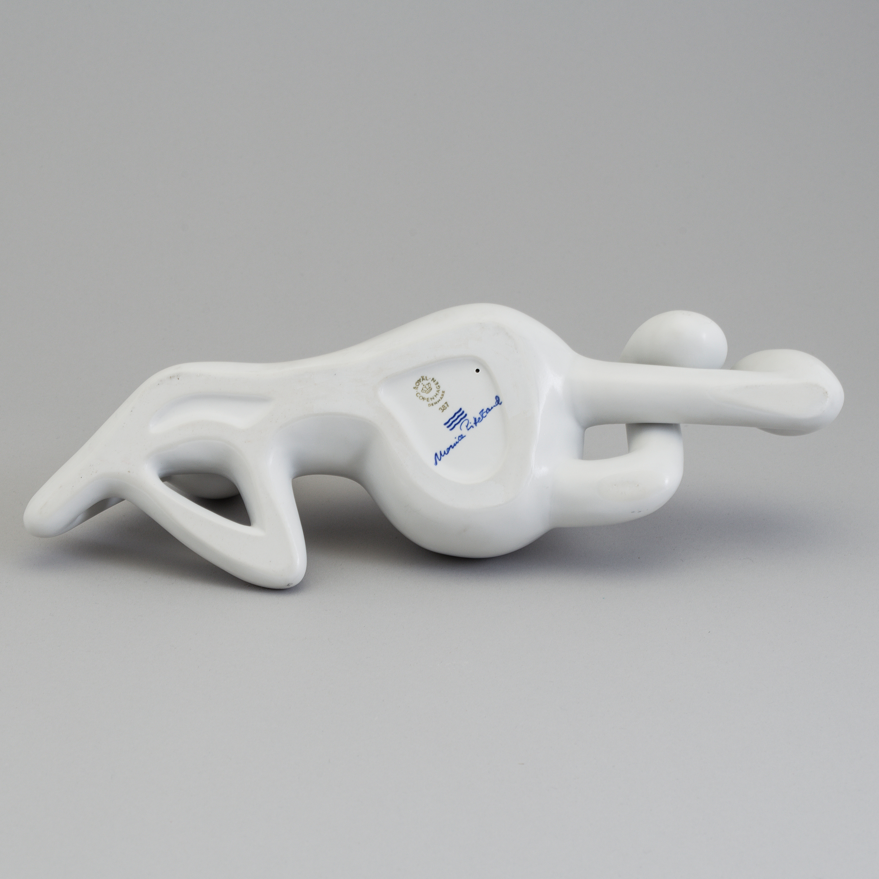 MONICA RITTERBAND, skulptur, porslin, Royal Copenhagen. - Bukowskis