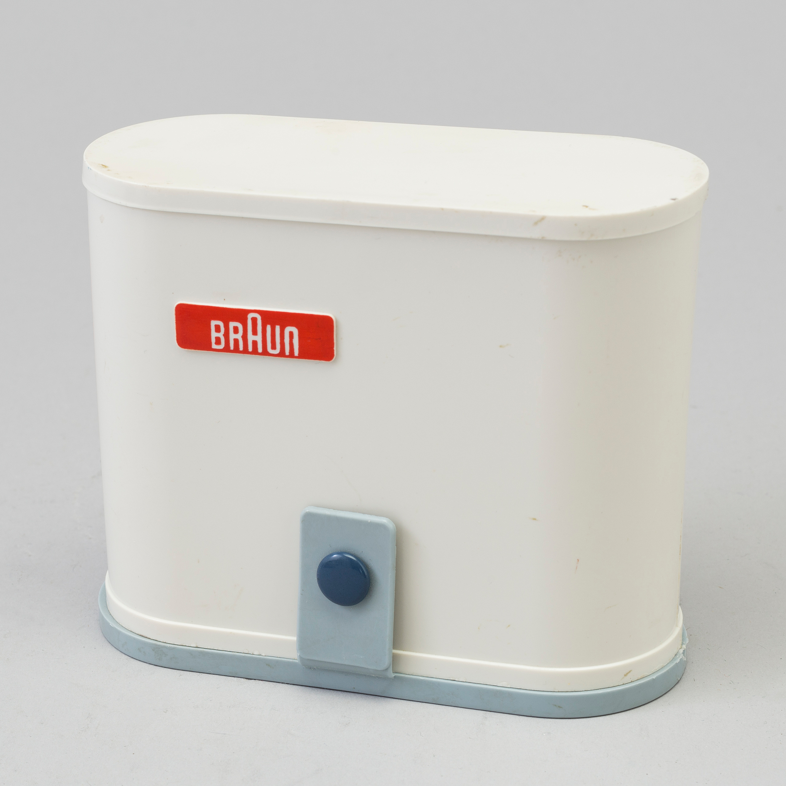 DIETER RAMS & GERD ALFRED MÜLLER, 4 shavers, Braun. - Bukowskis