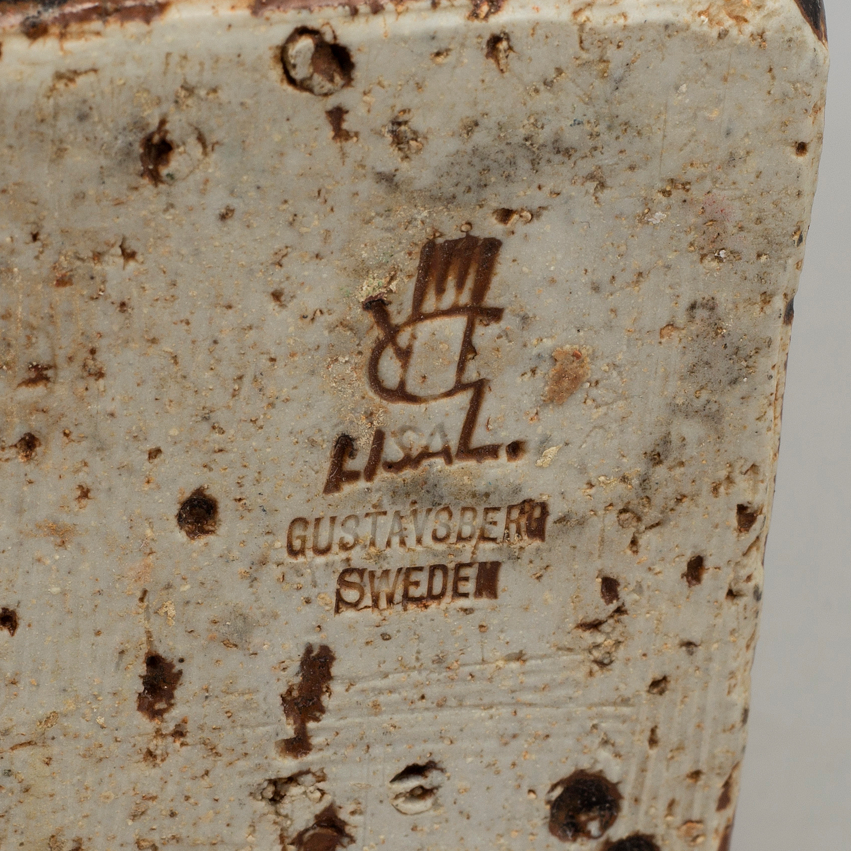 LISA LARSON, a stoneware vase from Gustavsberg studio. - Bukowskis