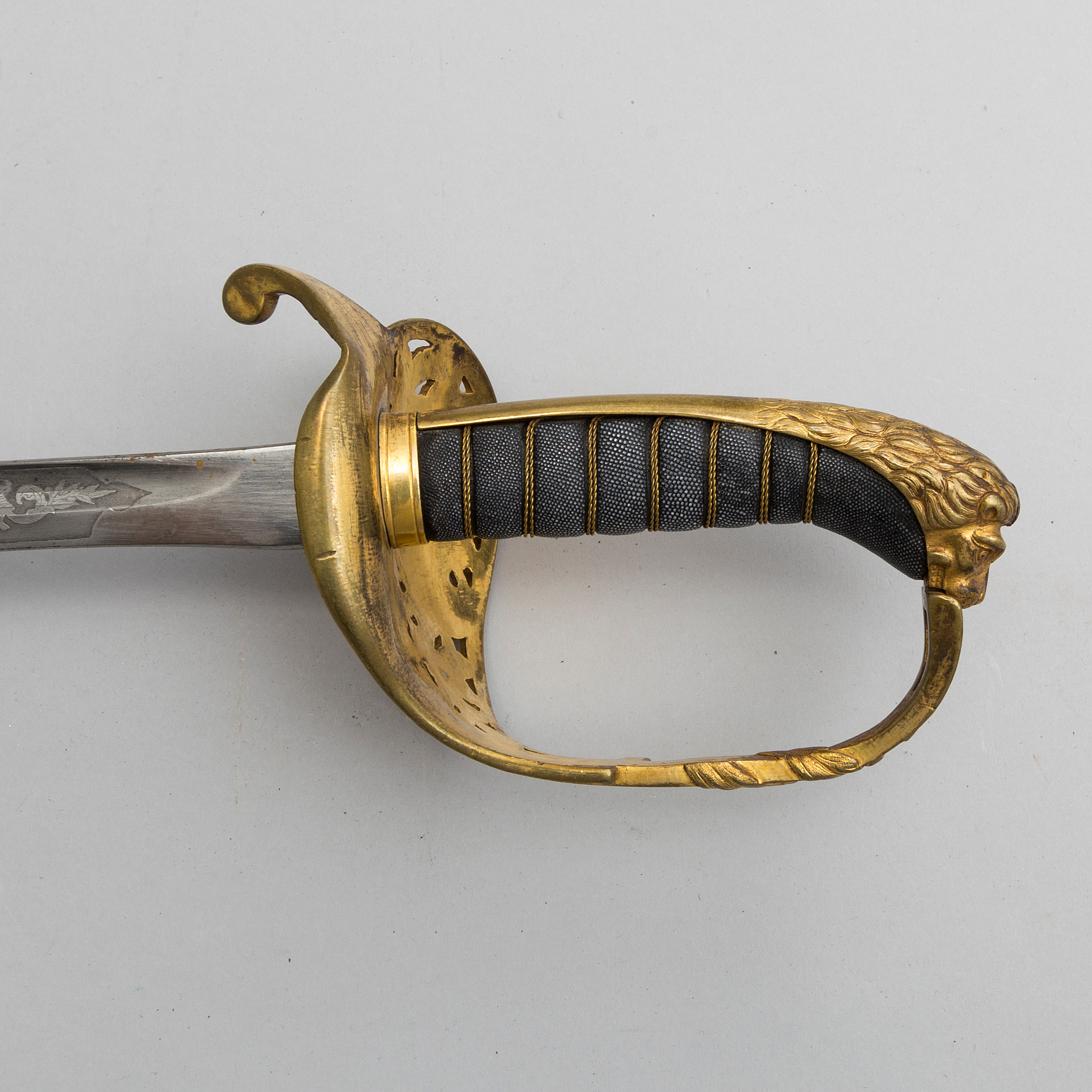 A second half of the 19th century sabre with scabbard. - Bukowskis