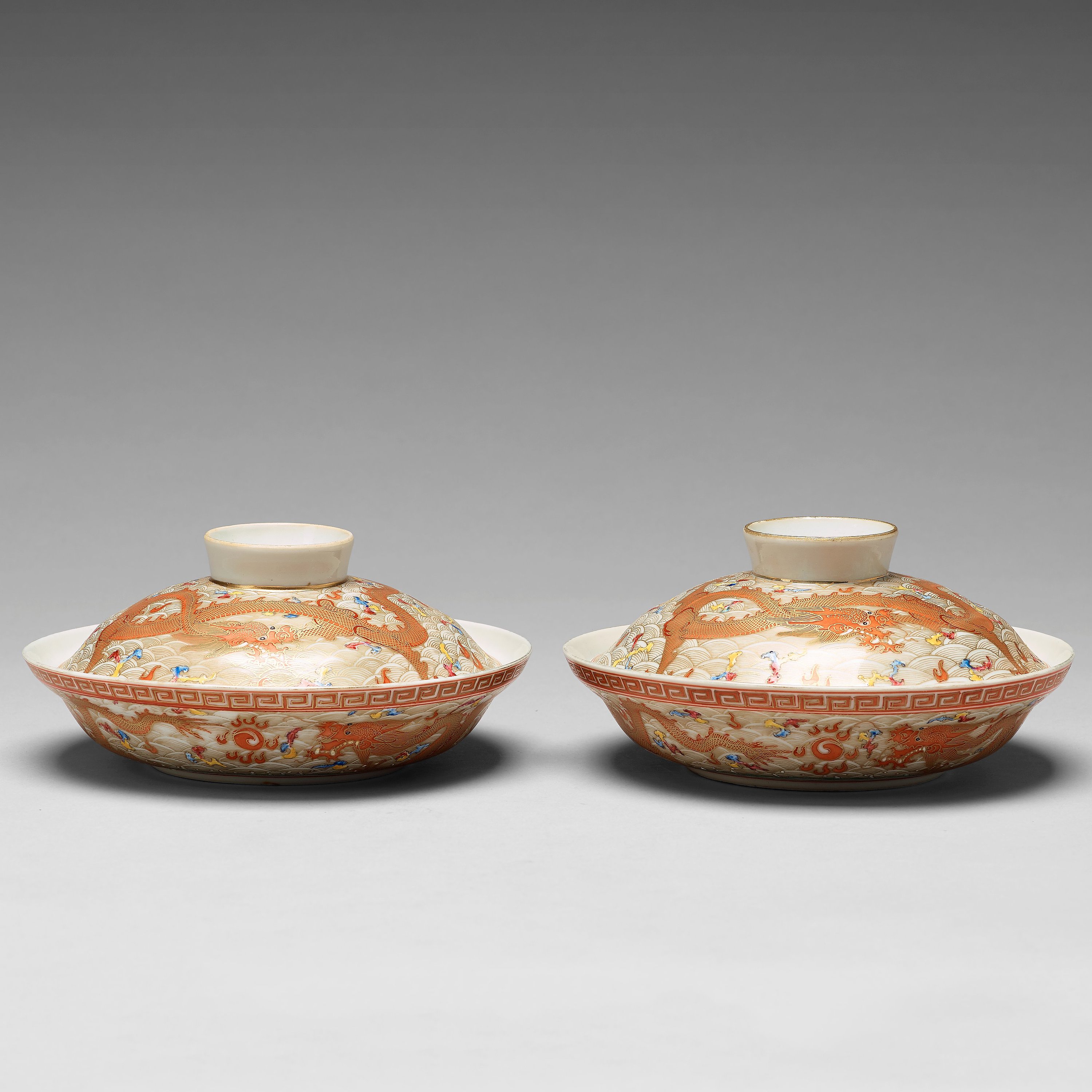 Two Chinese dragon dishes with cover, presumably republic period with ...
