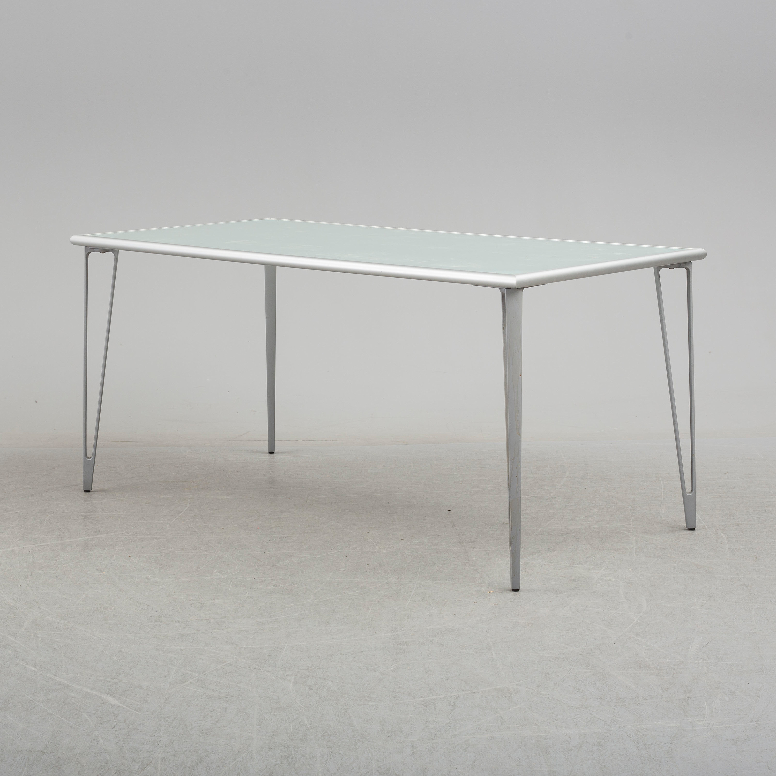 A circa 2000 table. - Bukowskis