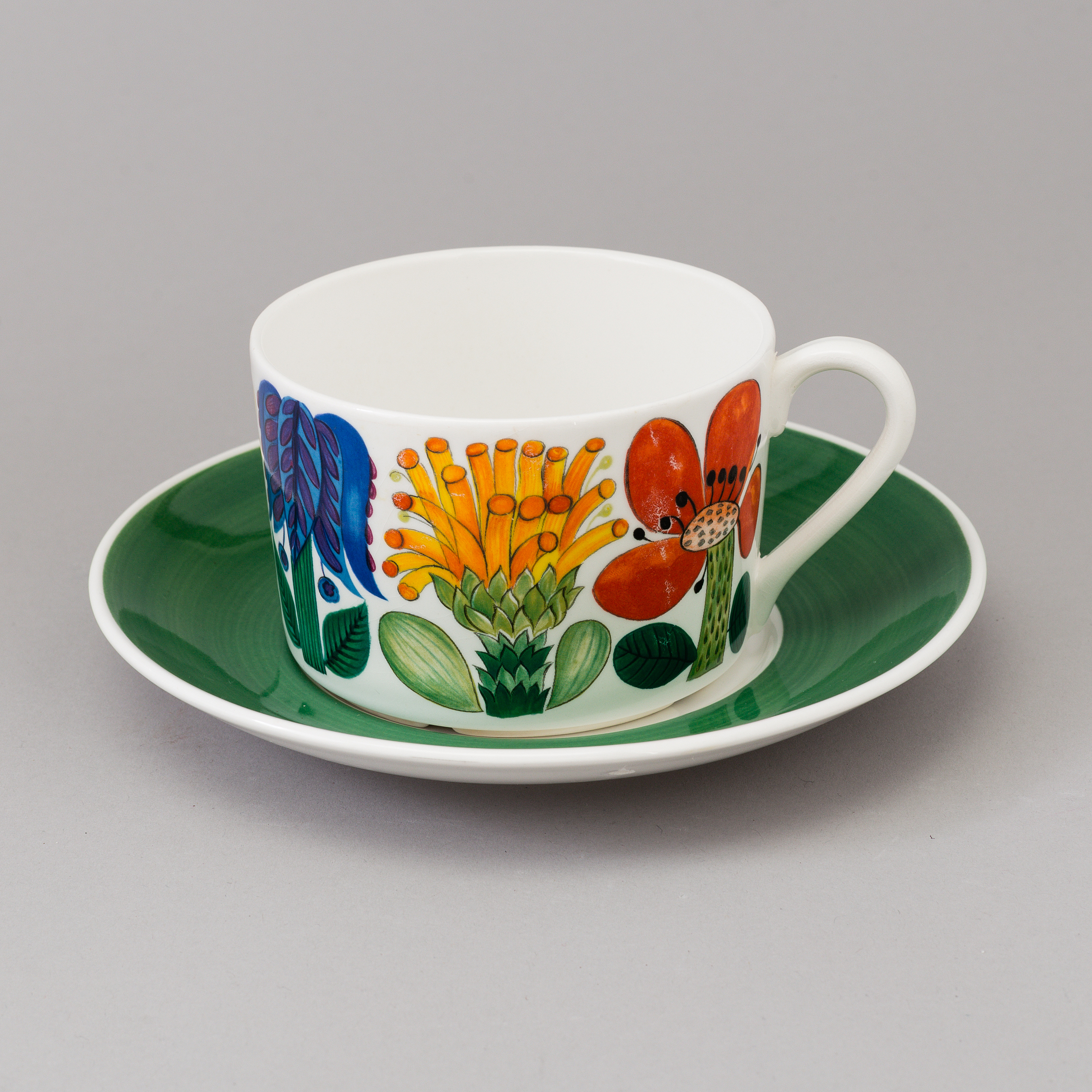 STIG LINDBERG, six 'Tahiti' bone china tea cups and saucers from ...