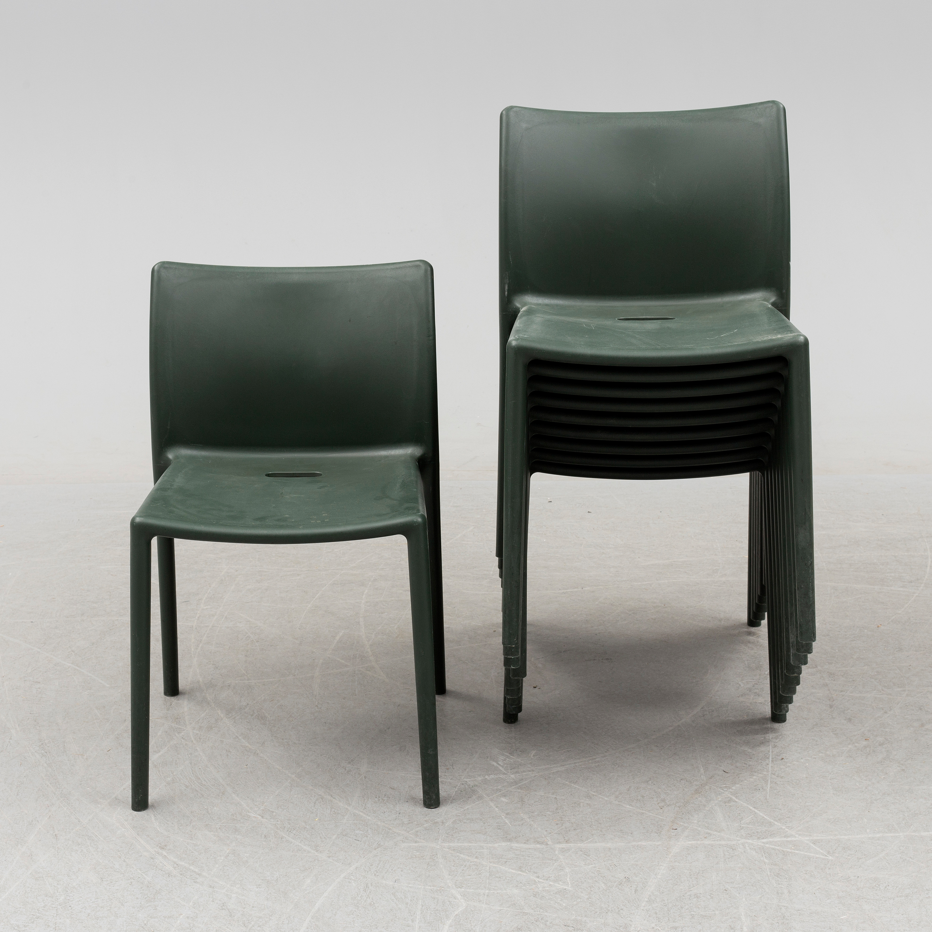 10 'Air-Chairs' by Jasper Morrison form Magis, Italy. - Bukowskis