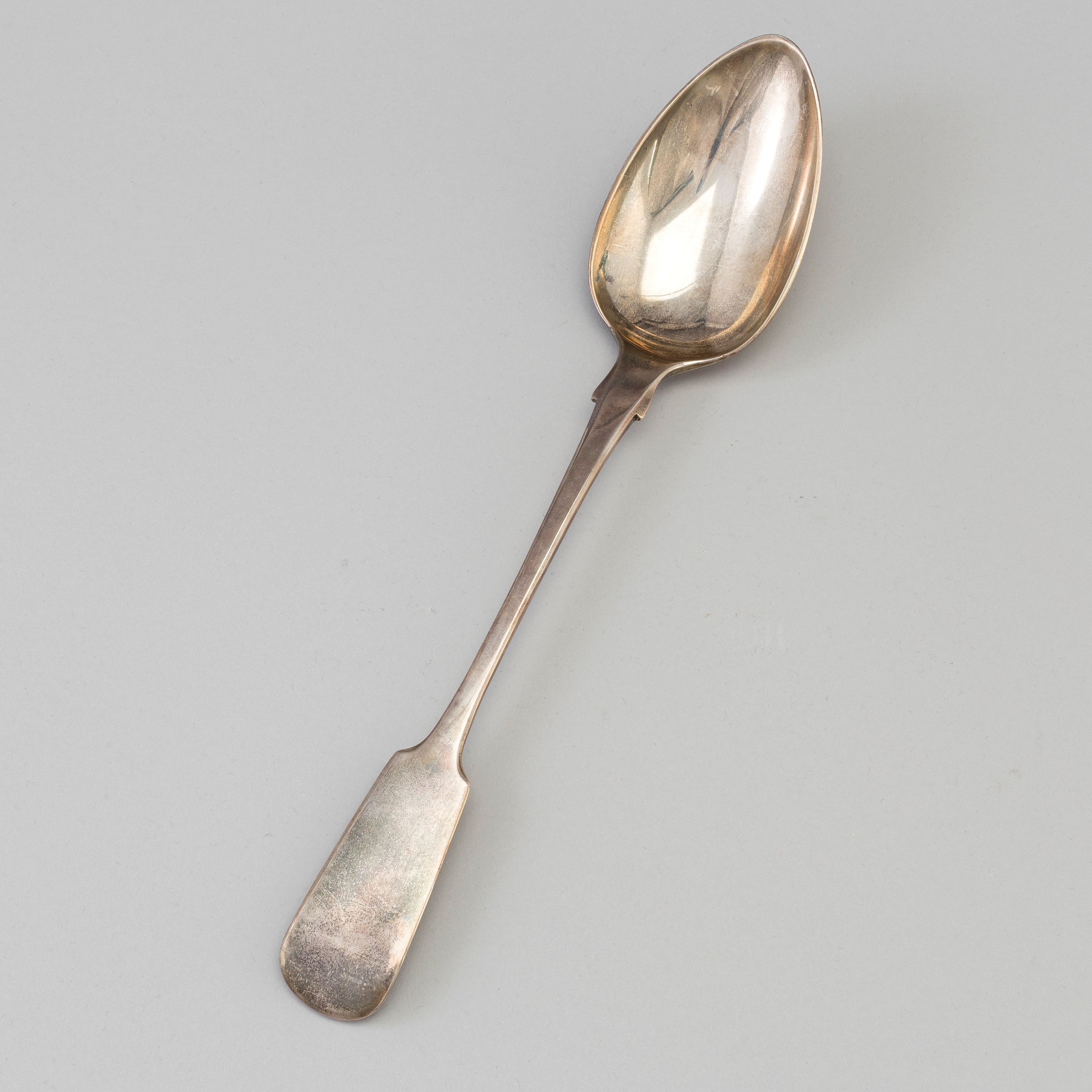 A Victorian silver serving spoon from London, 1847. - Bukowskis