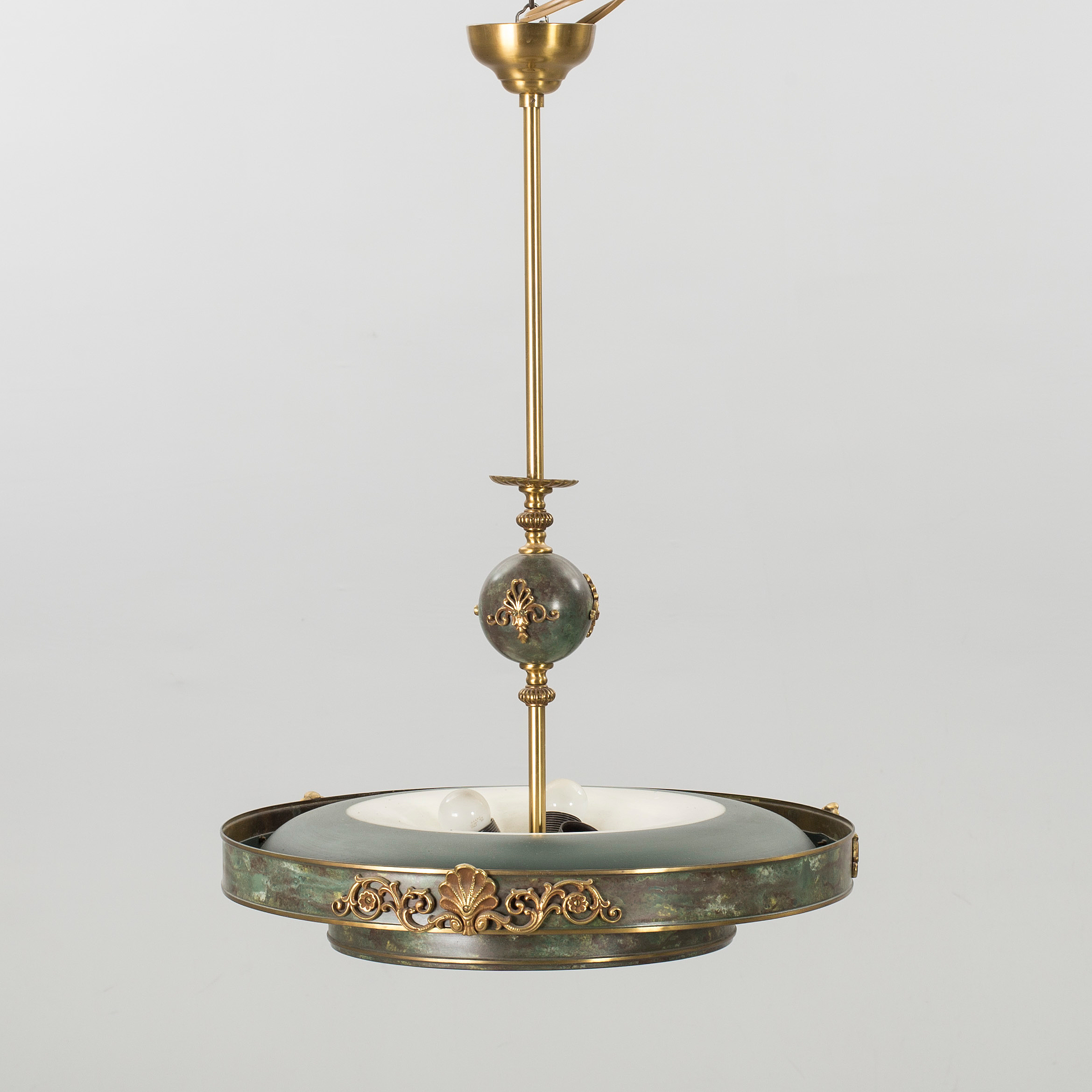 TAKLAMPA, art deco-stil, 1900-talets mitt. - Bukowskis
