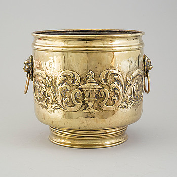 An 18th/19th century brass flower pot. - Bukowskis