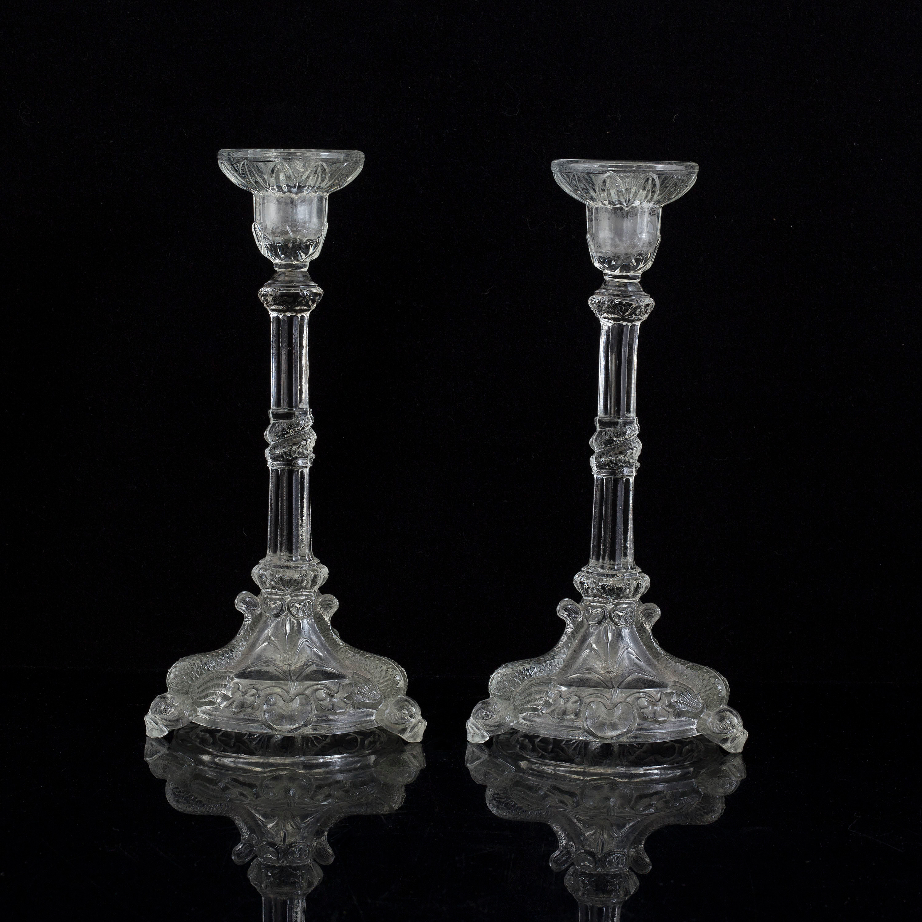 A pair of 18th century glass candlesticks. - Bukowskis