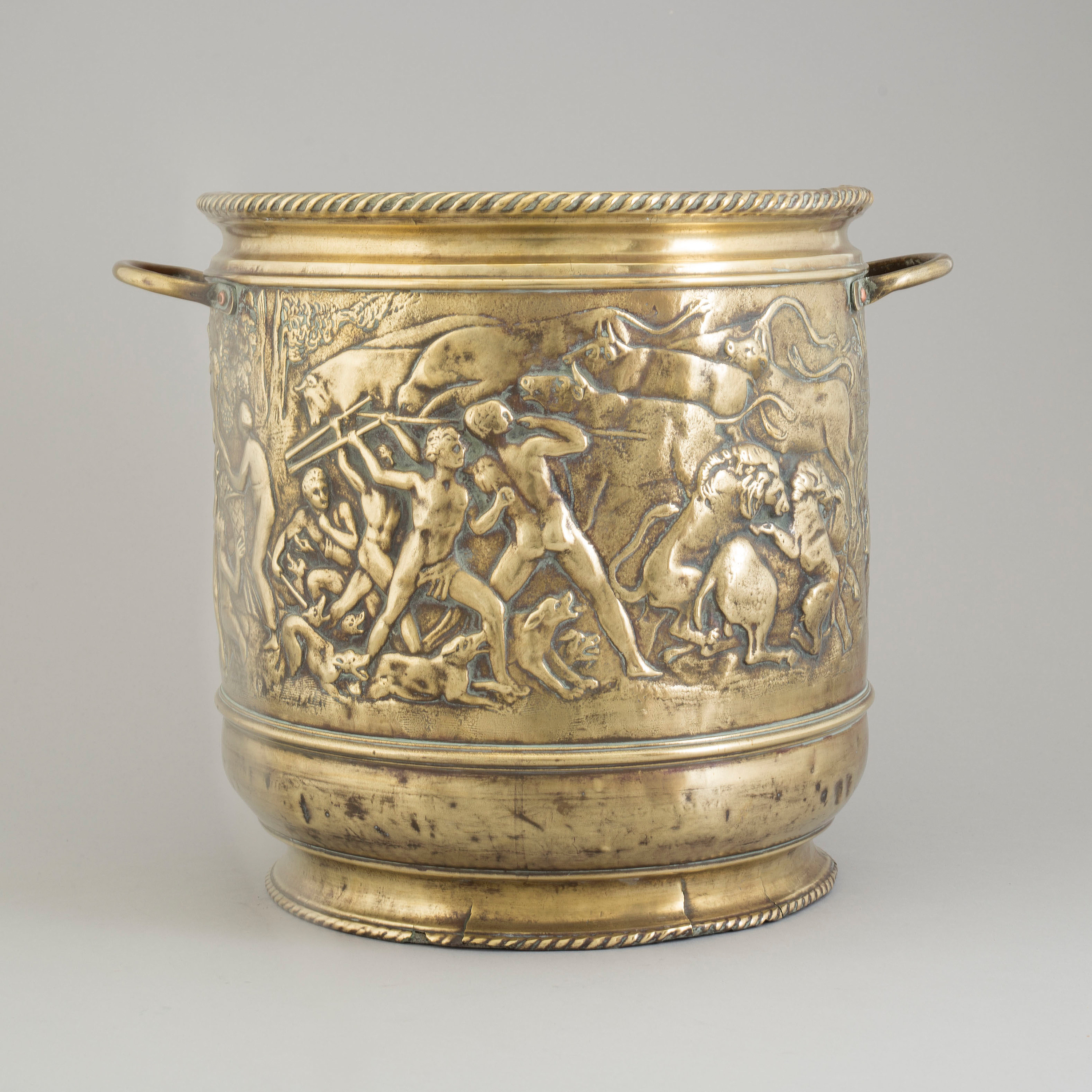 a 18th century brass flower pot. - Bukowskis