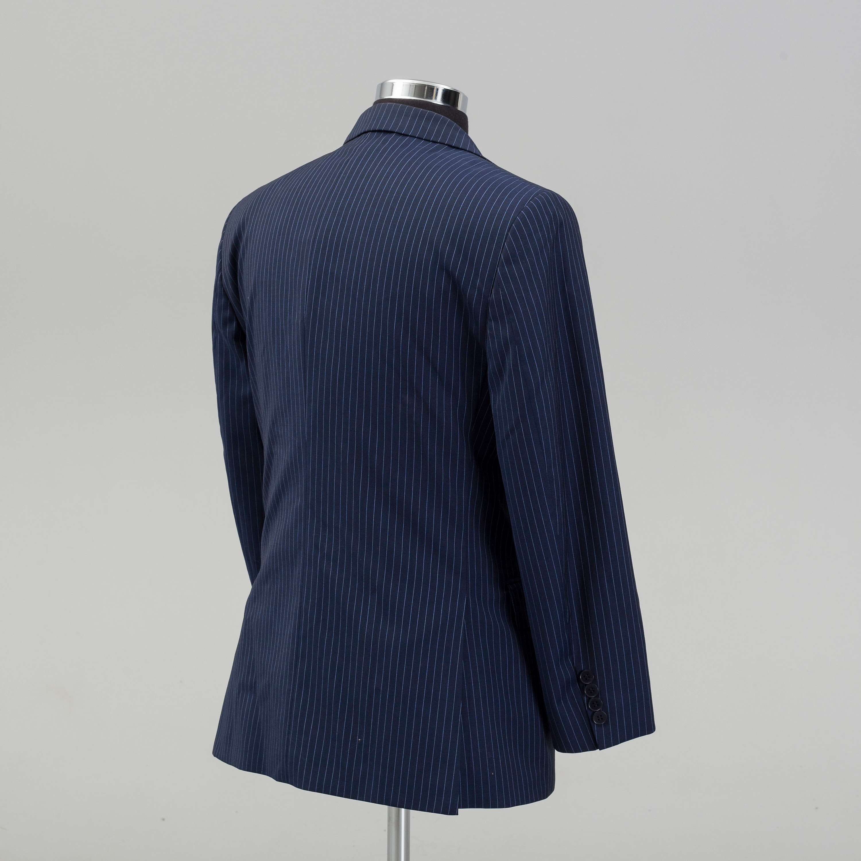 3 Jackets and 1 Suit, Mabro, Cavaliere samt Oscar Jacobsson, size 46-48 ...