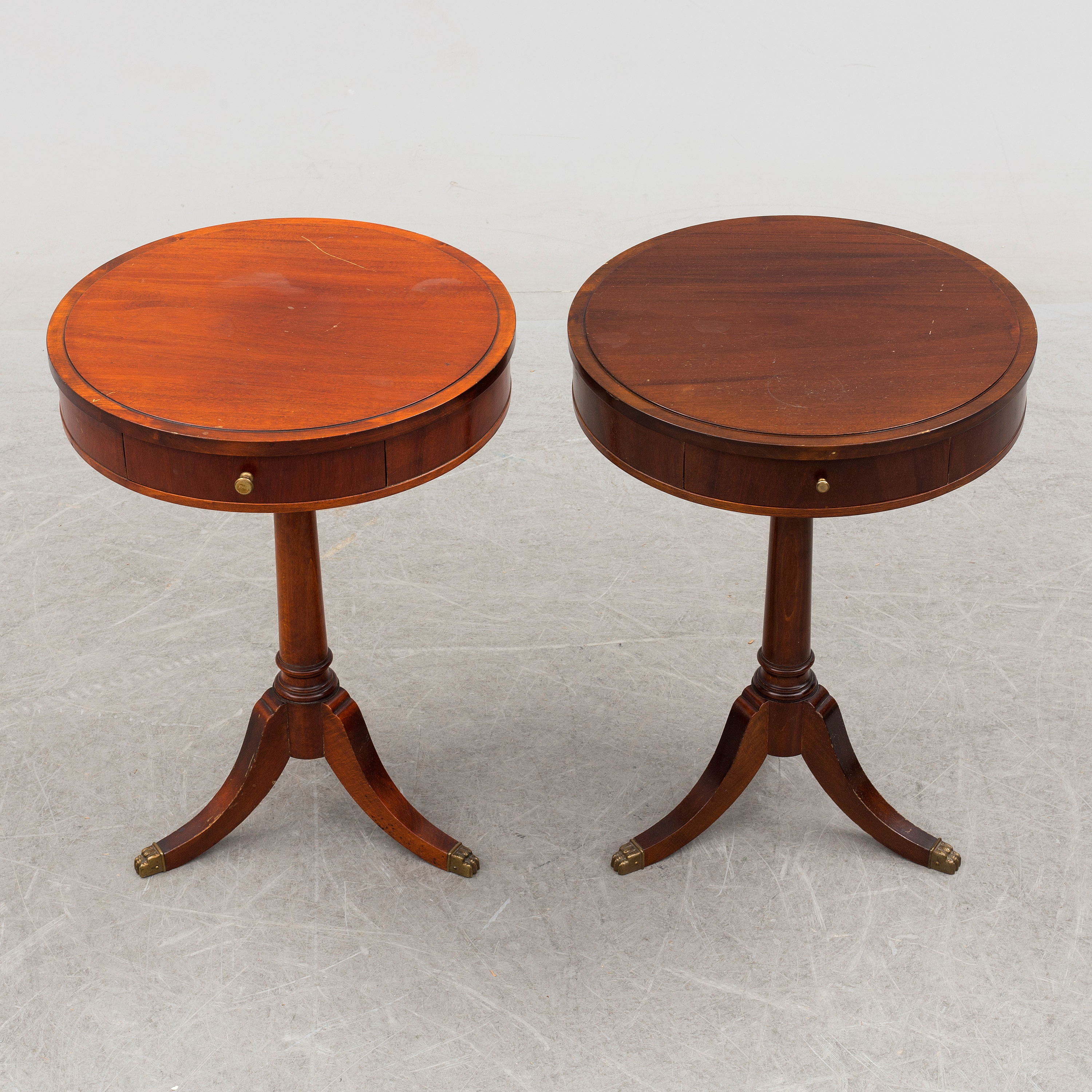 A pair of NK tables, mid 20th century. - Bukowskis