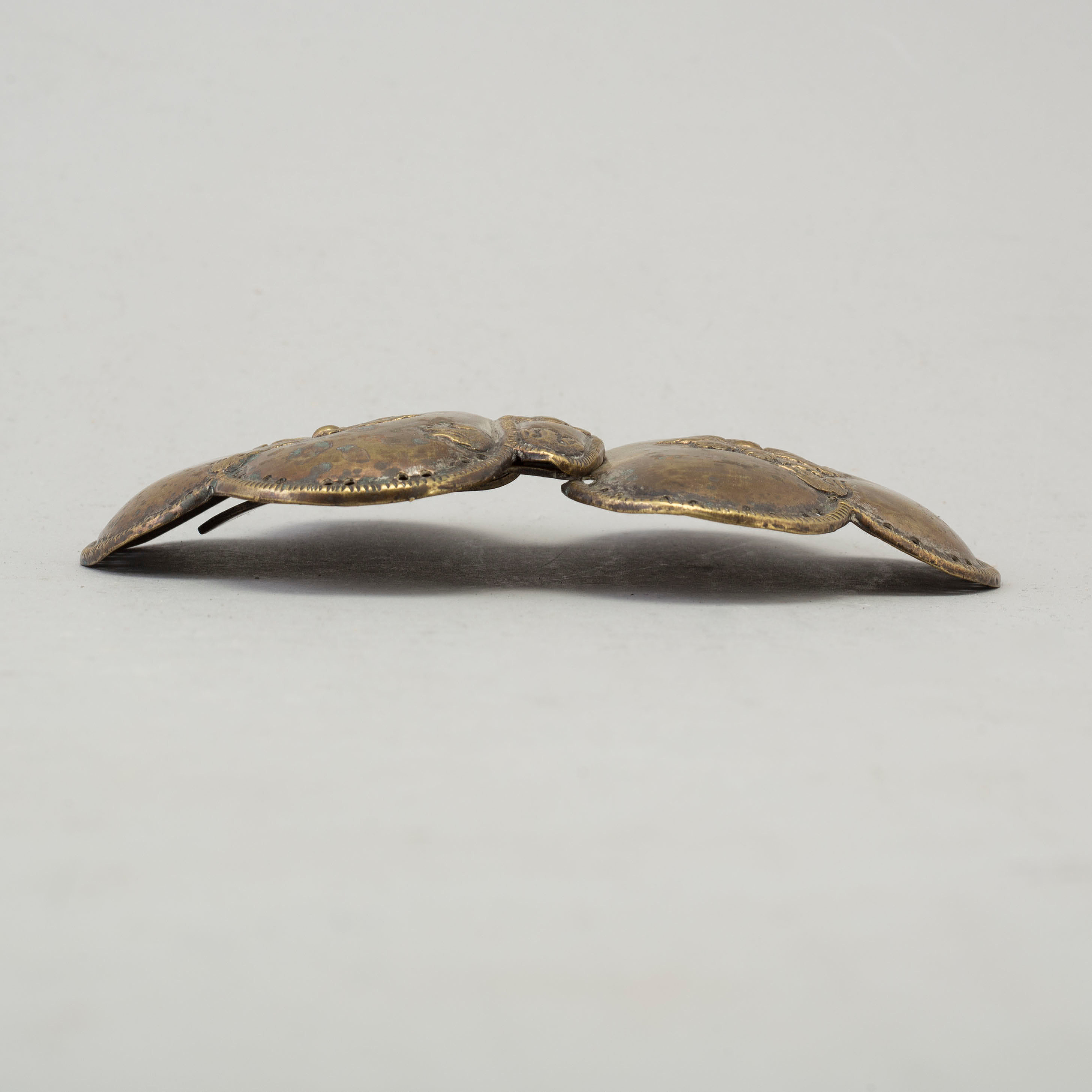 An 18th century brass buckle. - Bukowskis