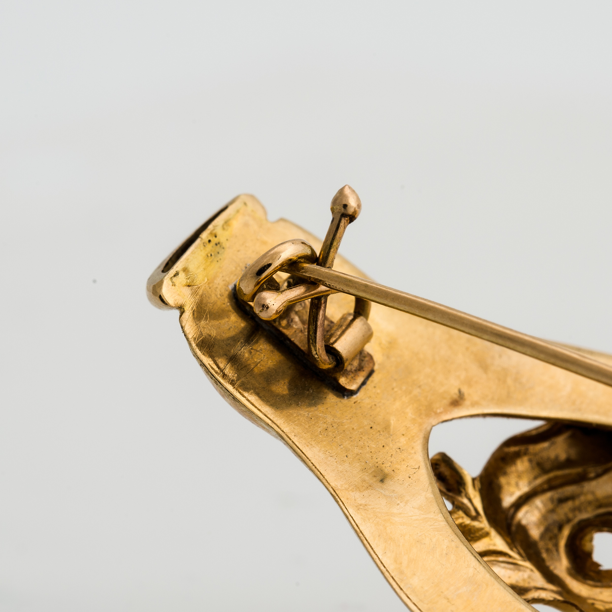 BROSCH, 18K gold with 1 cultured bouton pearl, Swedish hallmarks 1954 ...