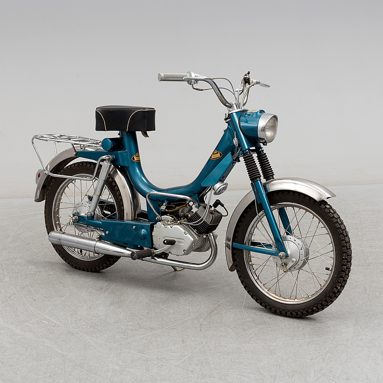 A mid 20th century 'Compact' MOnark moped. - Bukowskis