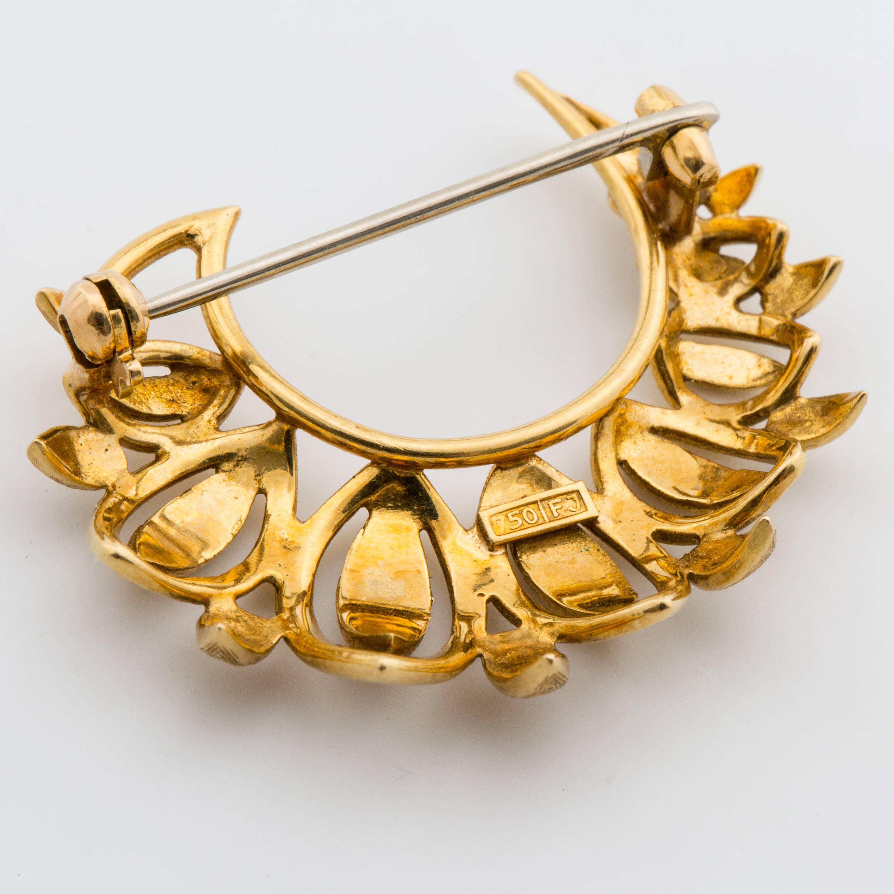 BROSCH, 18K guld. - Bukowskis