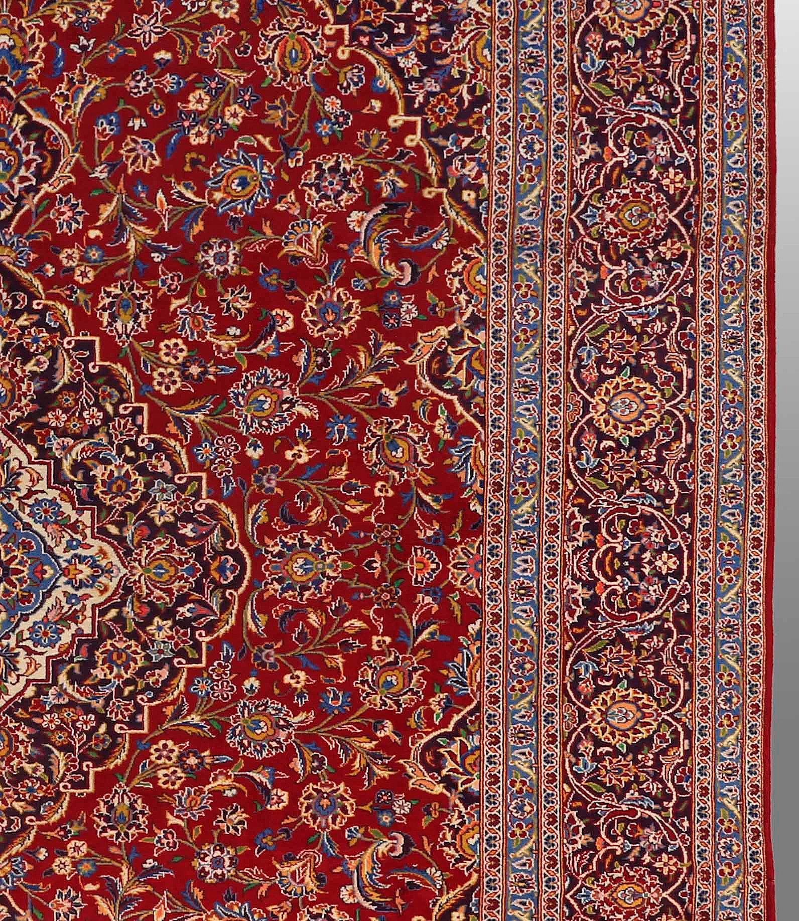 A carpet, Kashan, around 407 x 310 cm. - Bukowskis