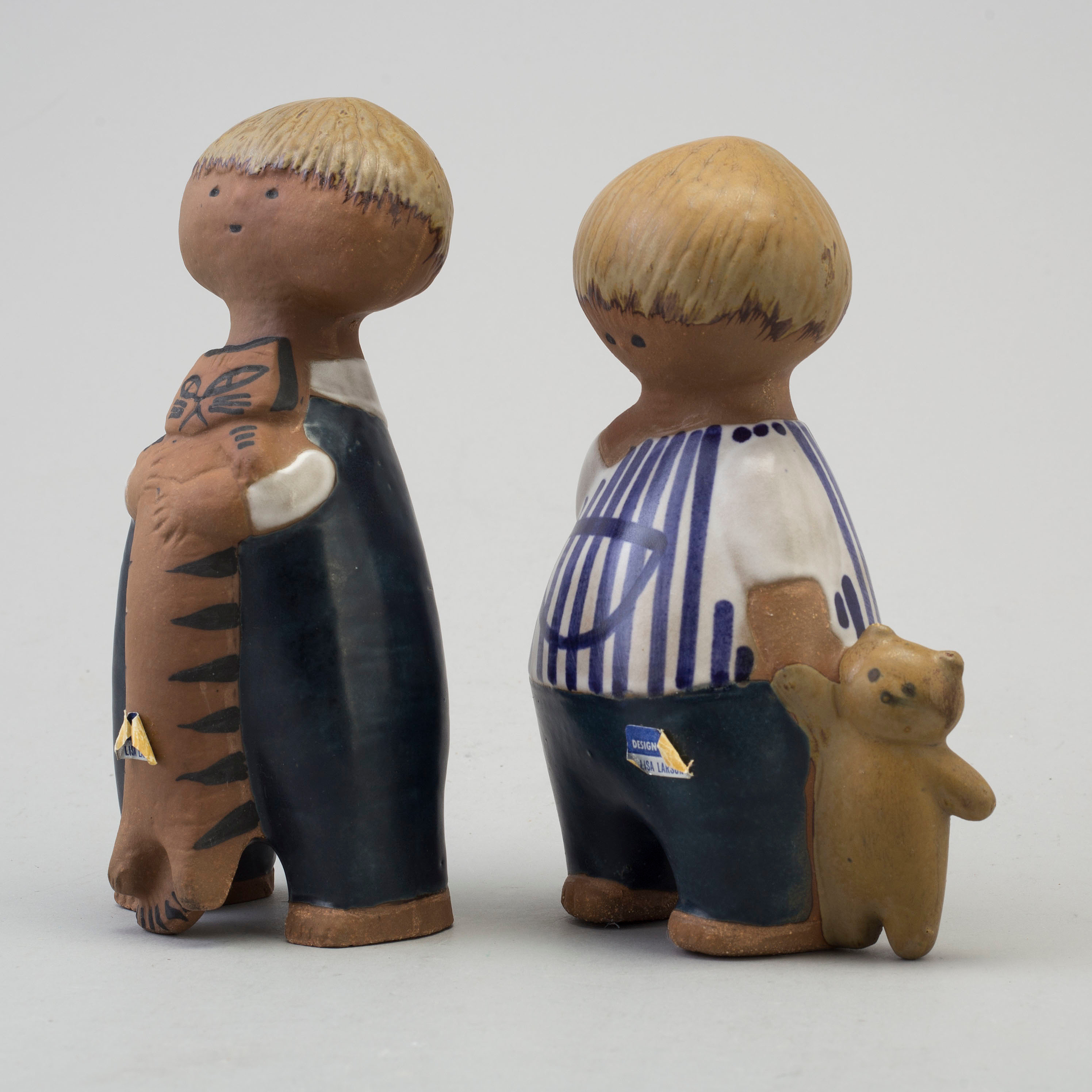 LISA LARSON, figuriner, 2 st, stengods, Gustavsberg. - Bukowskis