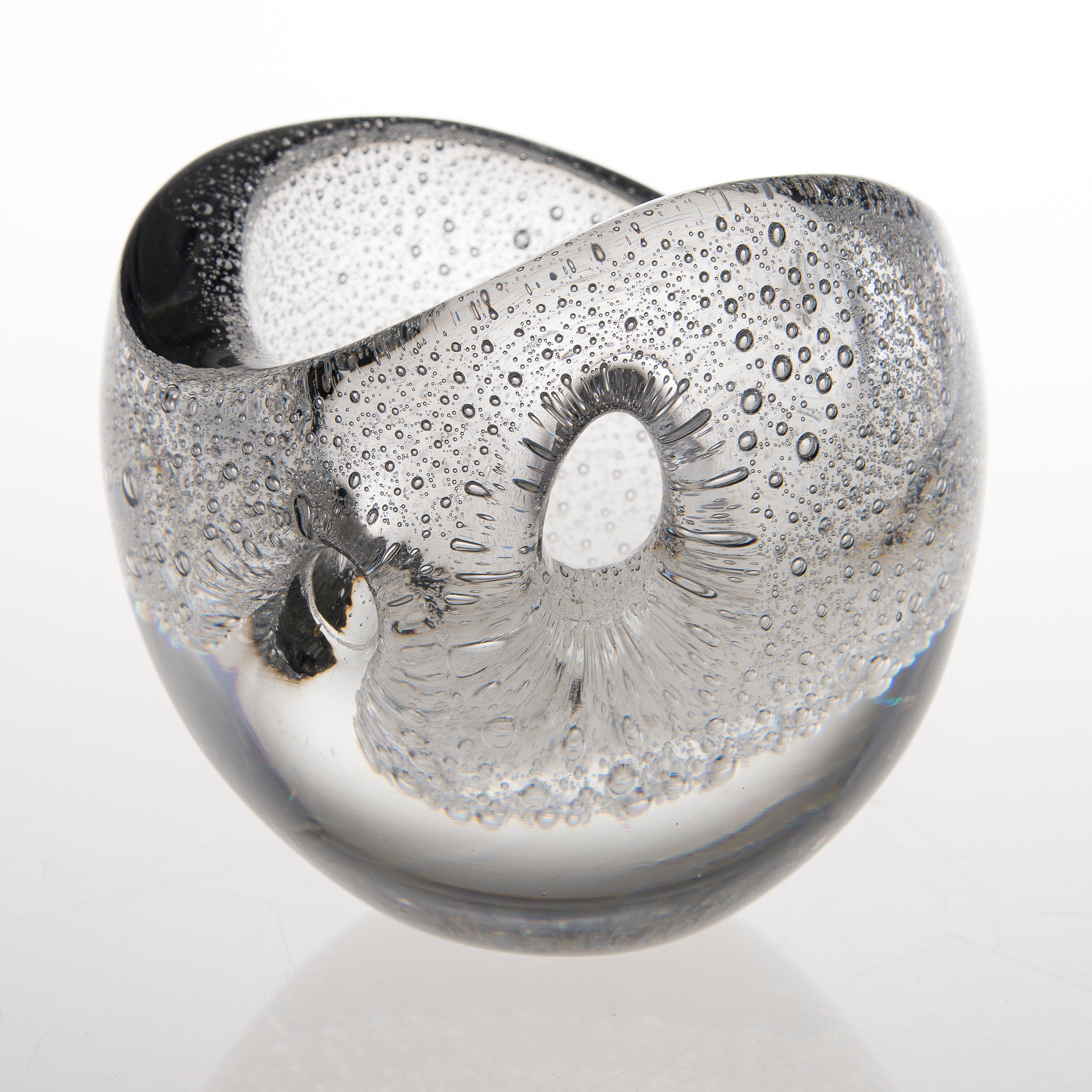 TIMO SARPANEVA, A GLASS SCULPTURE. Hiidenhelmi (The devil's pearl ...