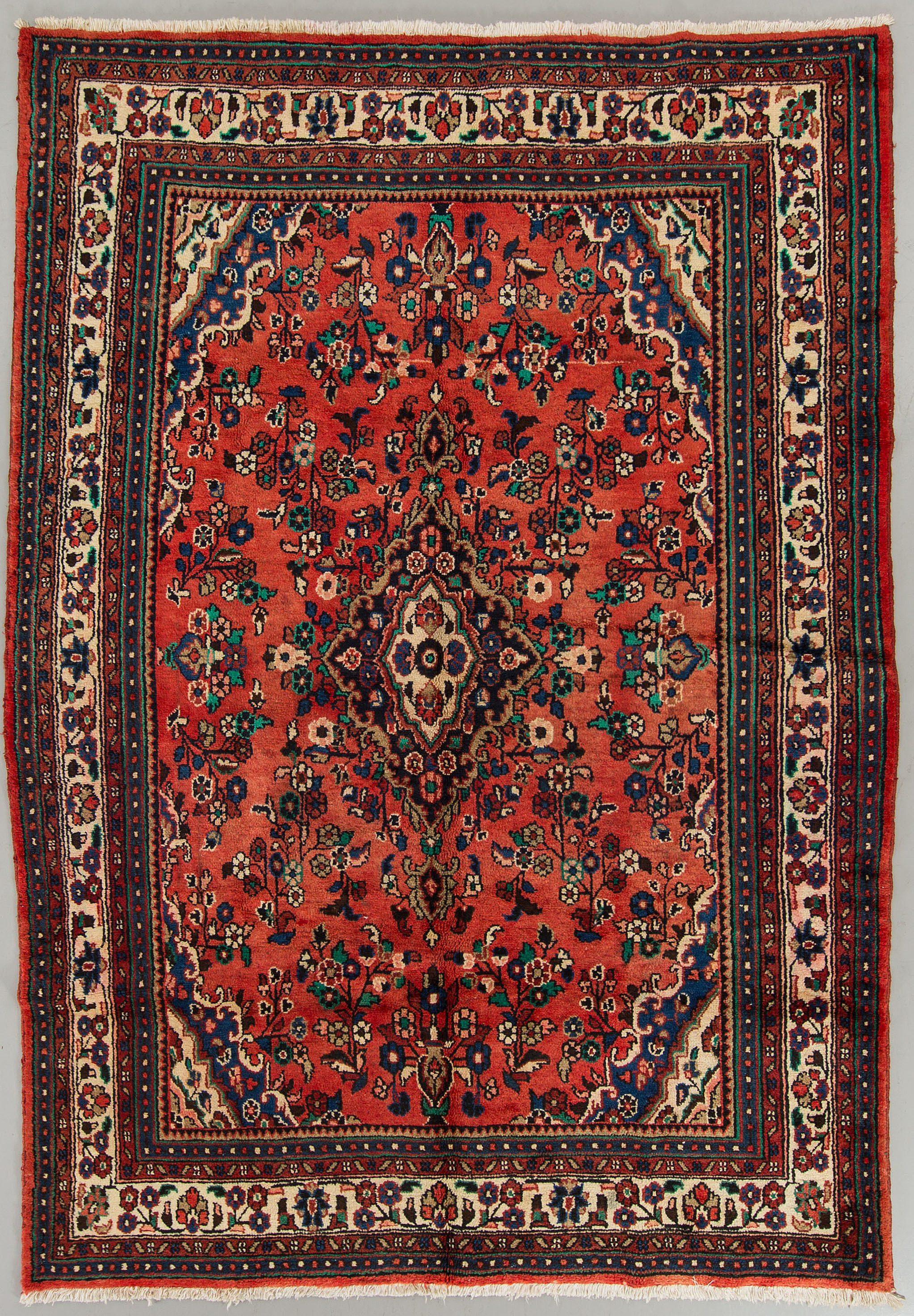 An old Hamadan carpet ca 310 x 218 cm. - Bukowskis