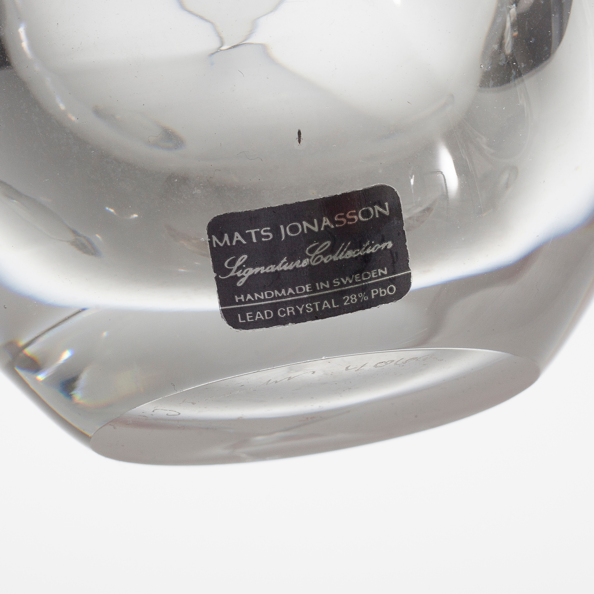 MATS JONASSON, three glass vases, two signed. - Bukowskis