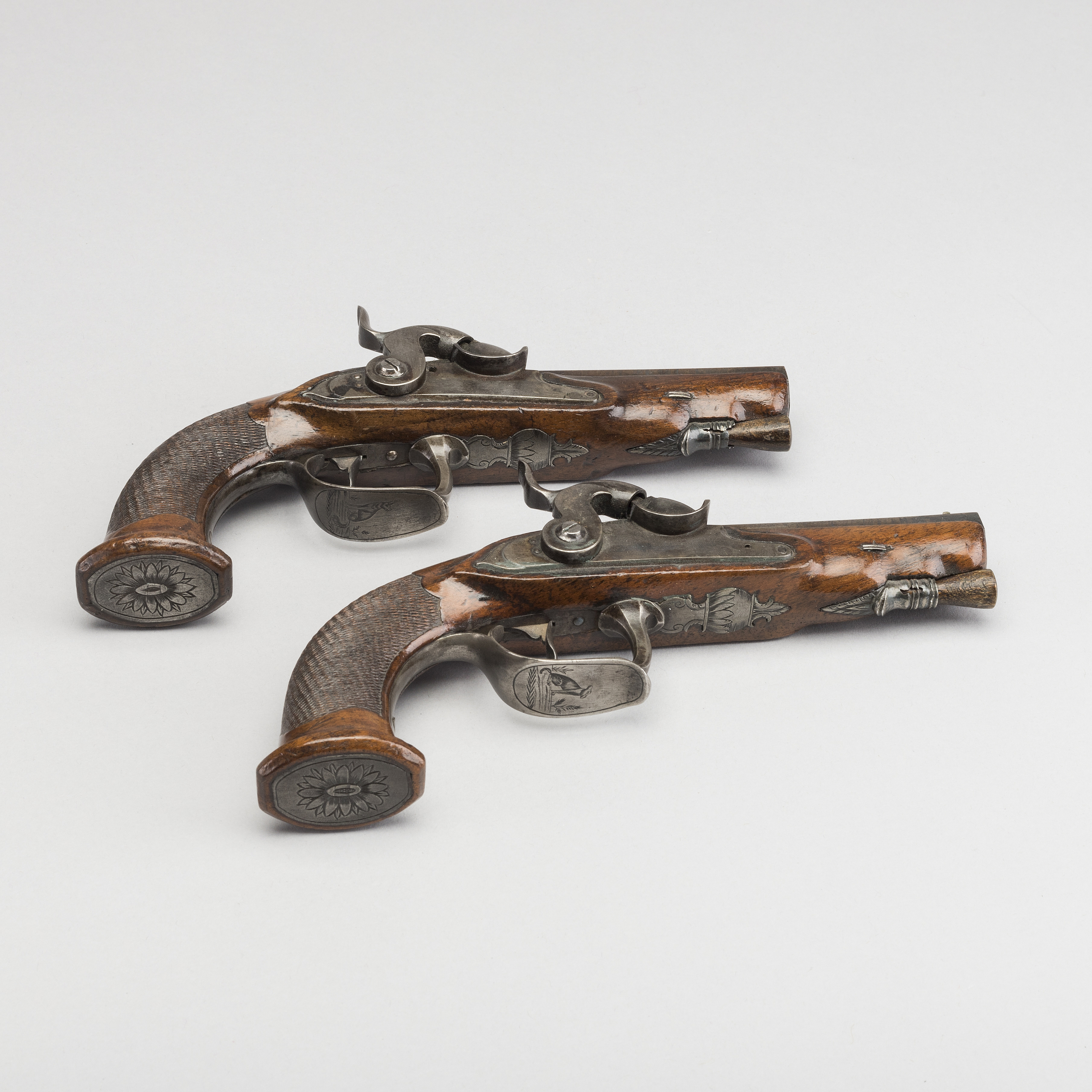 A PAIR OF BELGIAN CAPLOCK PISTOLS, later part of 19th century. - Bukowskis