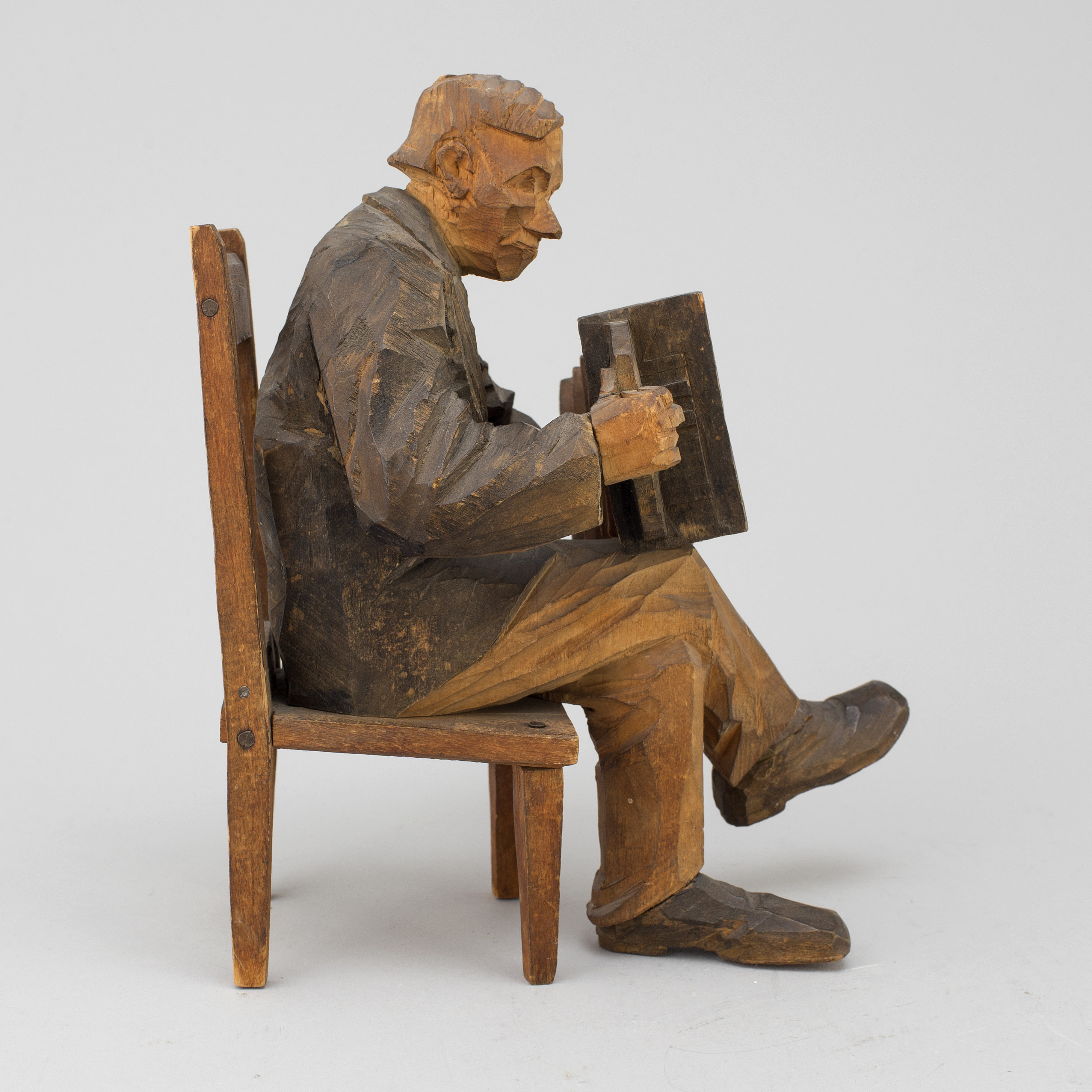 AXEL PETERSSON DÖDERHULTARN, skulptur, snidat trä, signerad. - Bukowskis