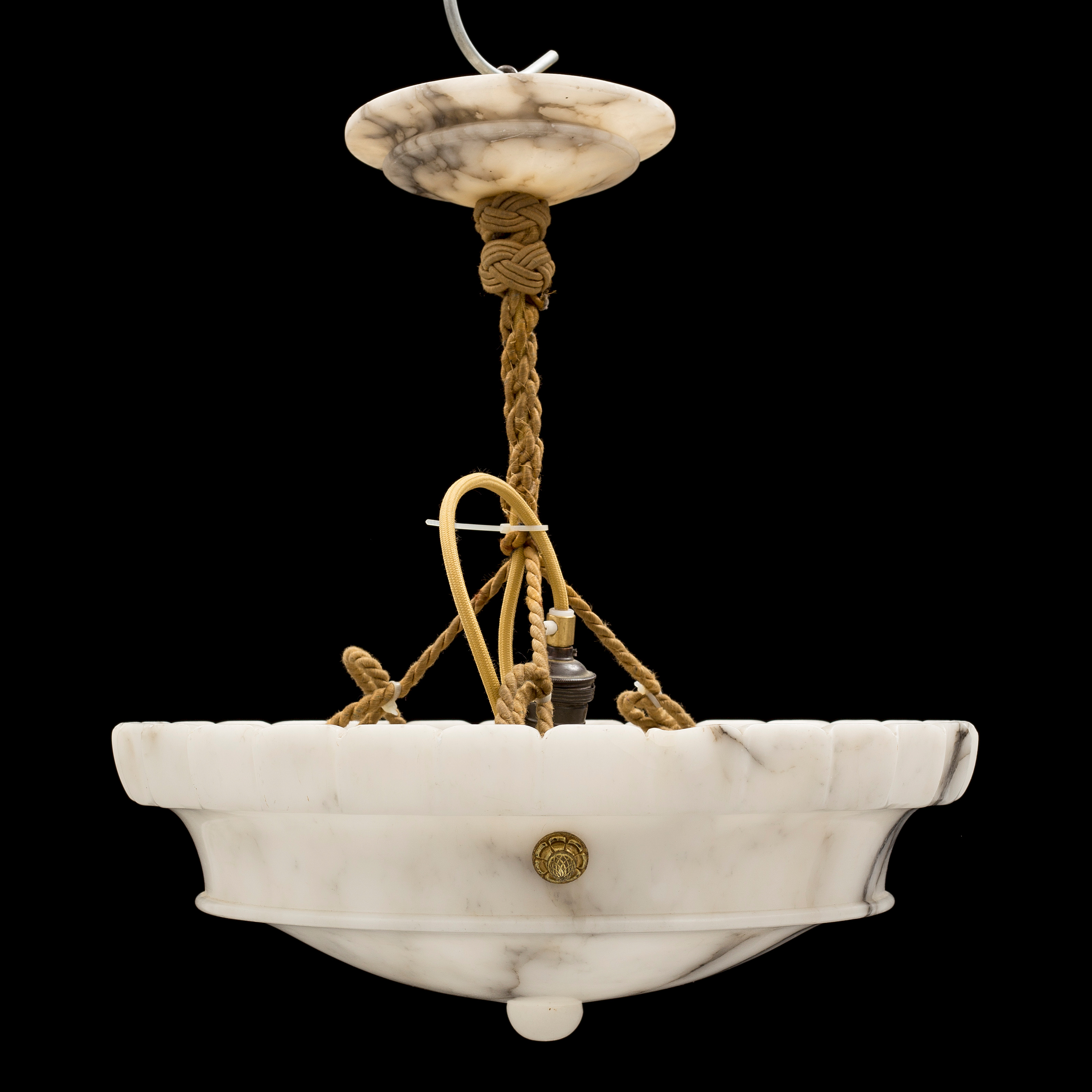 A mid 20th cnetury alabaster ceiling light. - Bukowskis