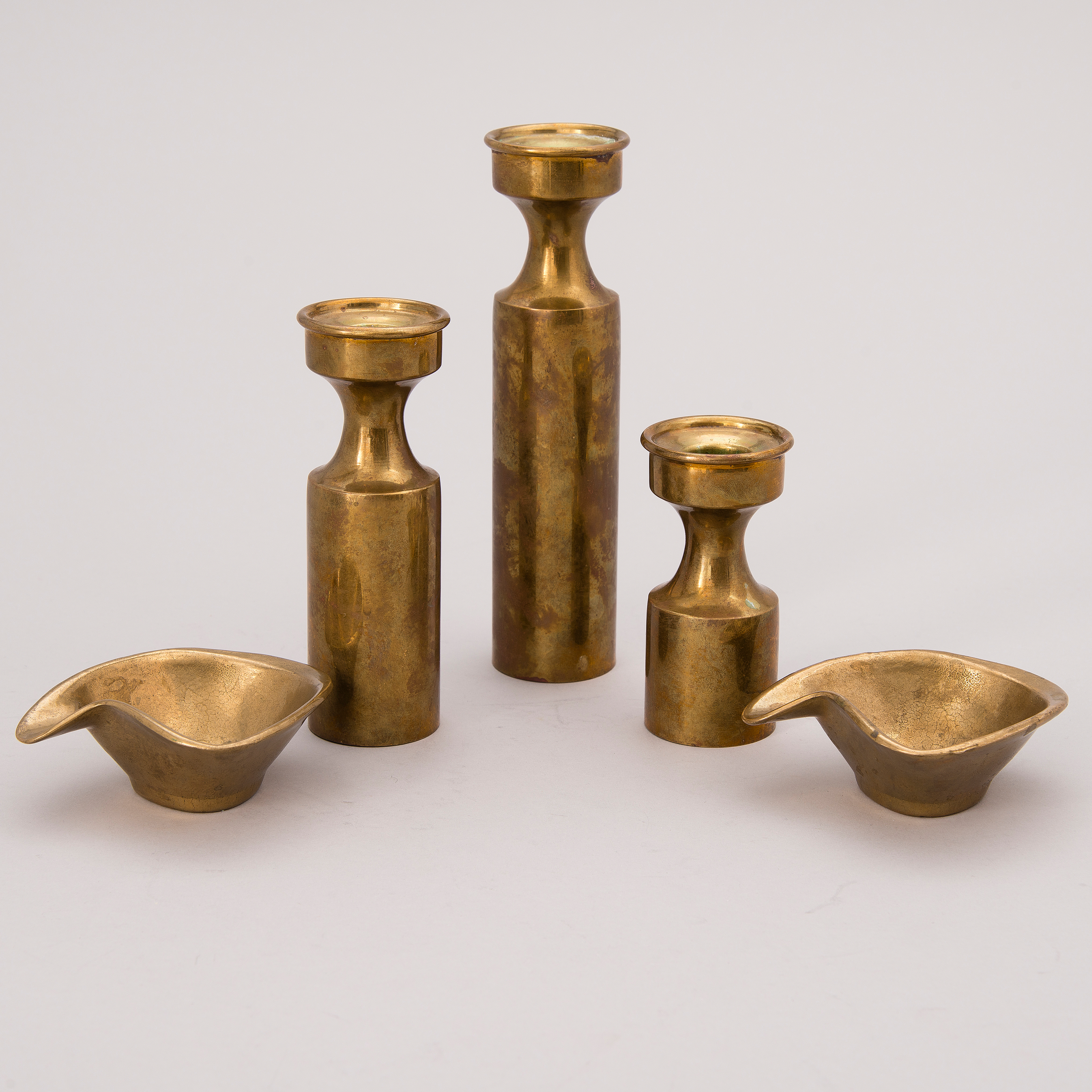 BRASS ITEMS, 5 pcs. - Bukowskis