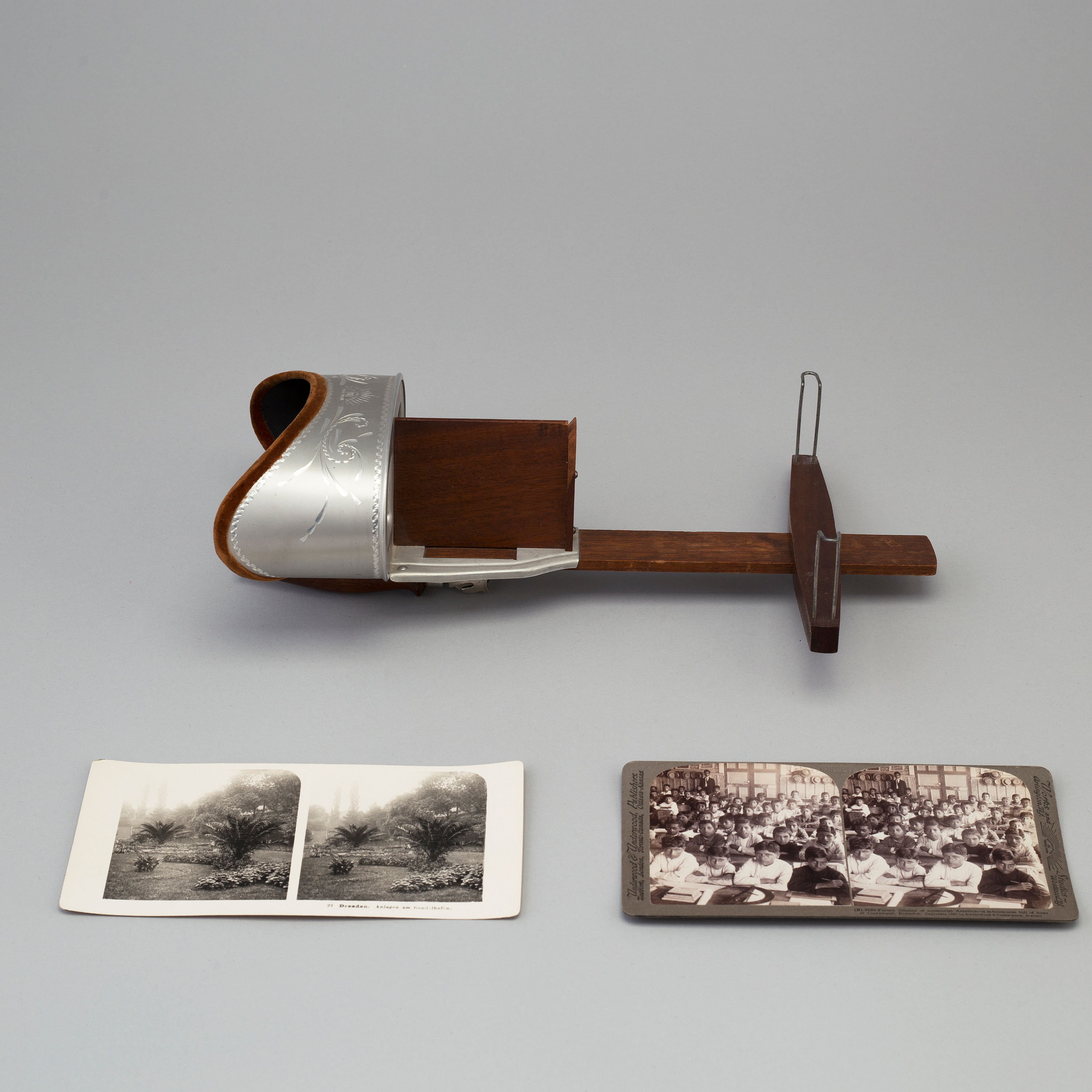 A Stereoscope from Underwood & Underwood, New York, USA, early 20th ...