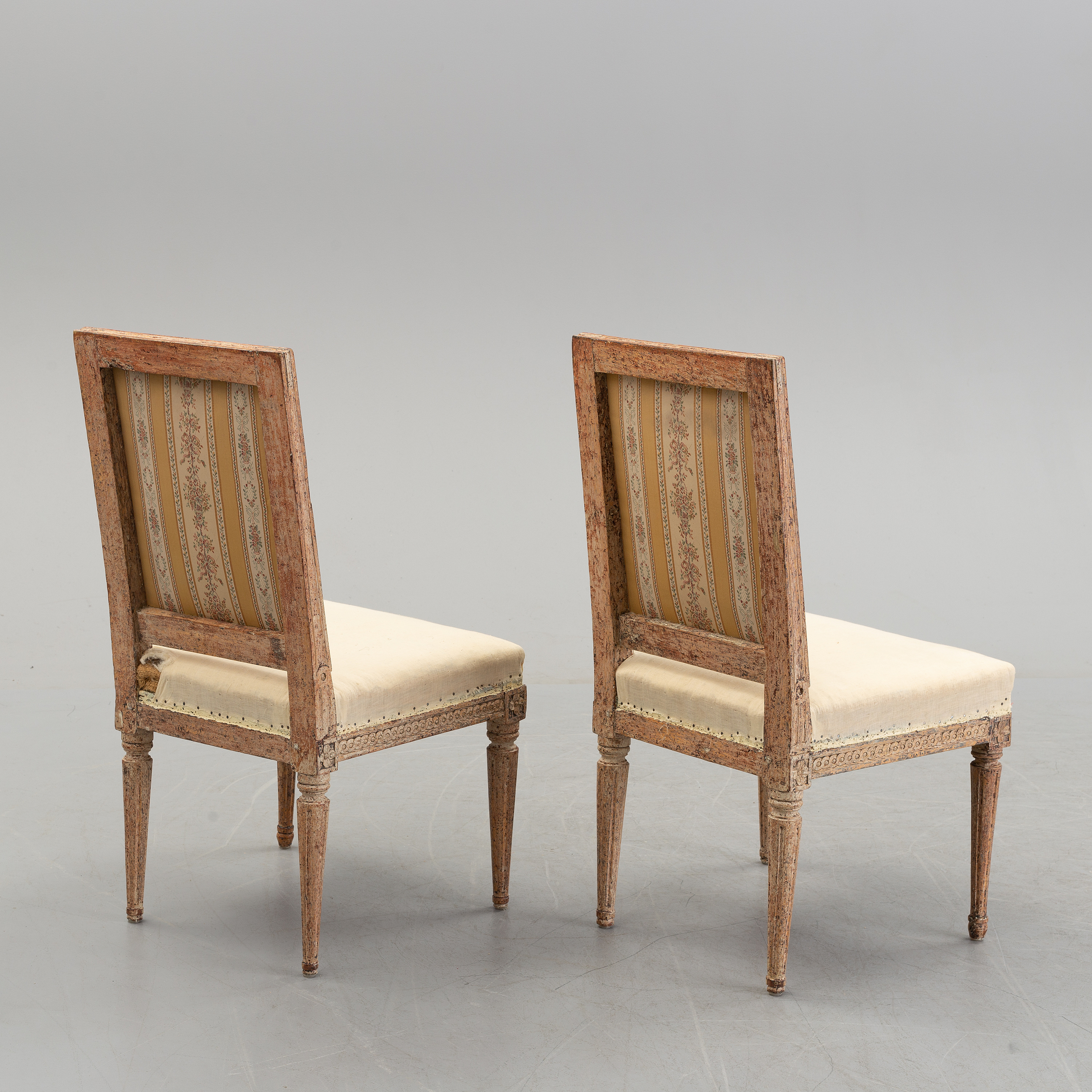 JOHAN LINDGREN, a pair of Gustavian chairs, late 18th Century. - Bukowskis