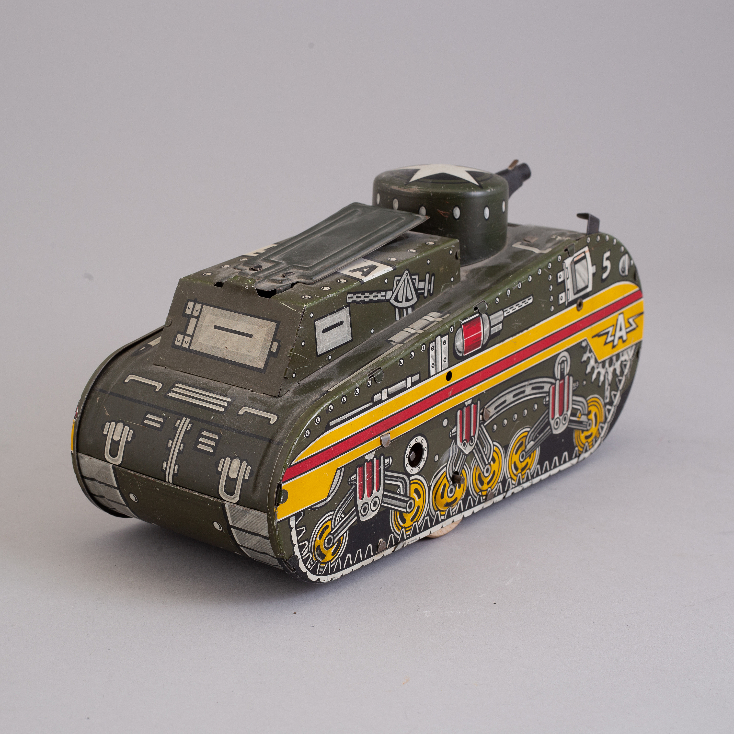 A mid 20th century toy tank, Mar Toys, USA. - Bukowskis