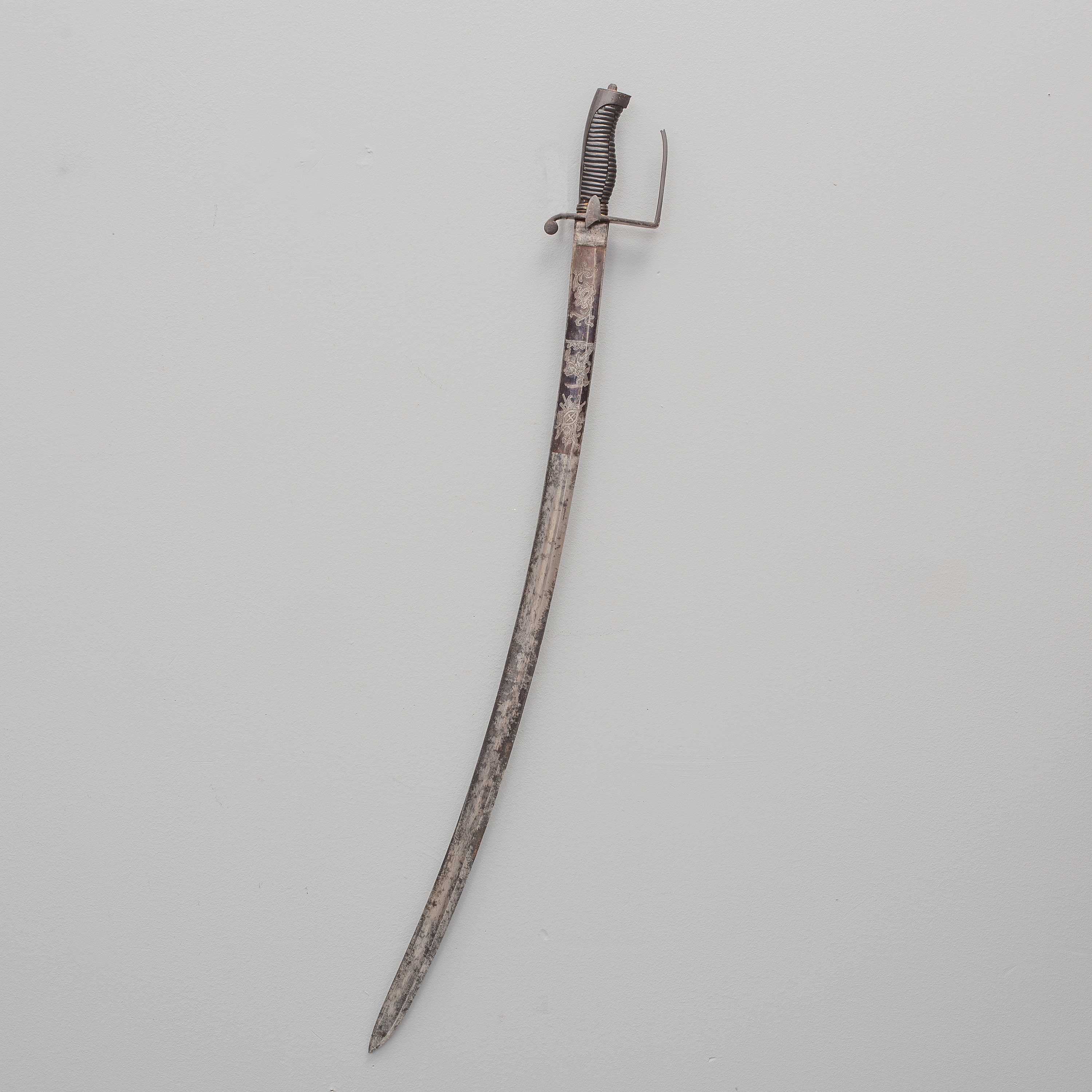 A british sabre with scabbard circa 1800. - Bukowskis
