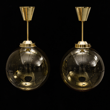 a pair of 1970's ceiling lights. - Bukowskis