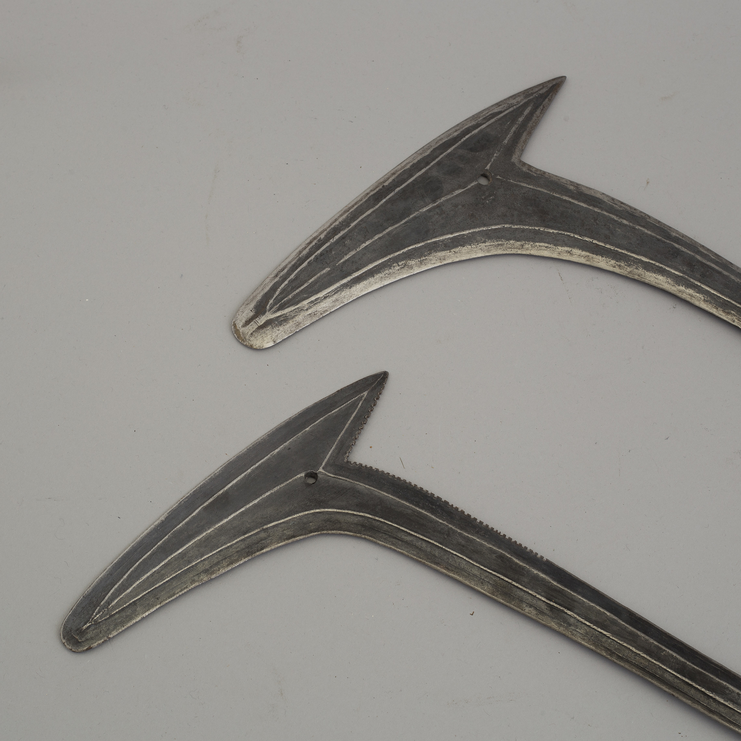 Two 20th century sickle swords. - Bukowskis