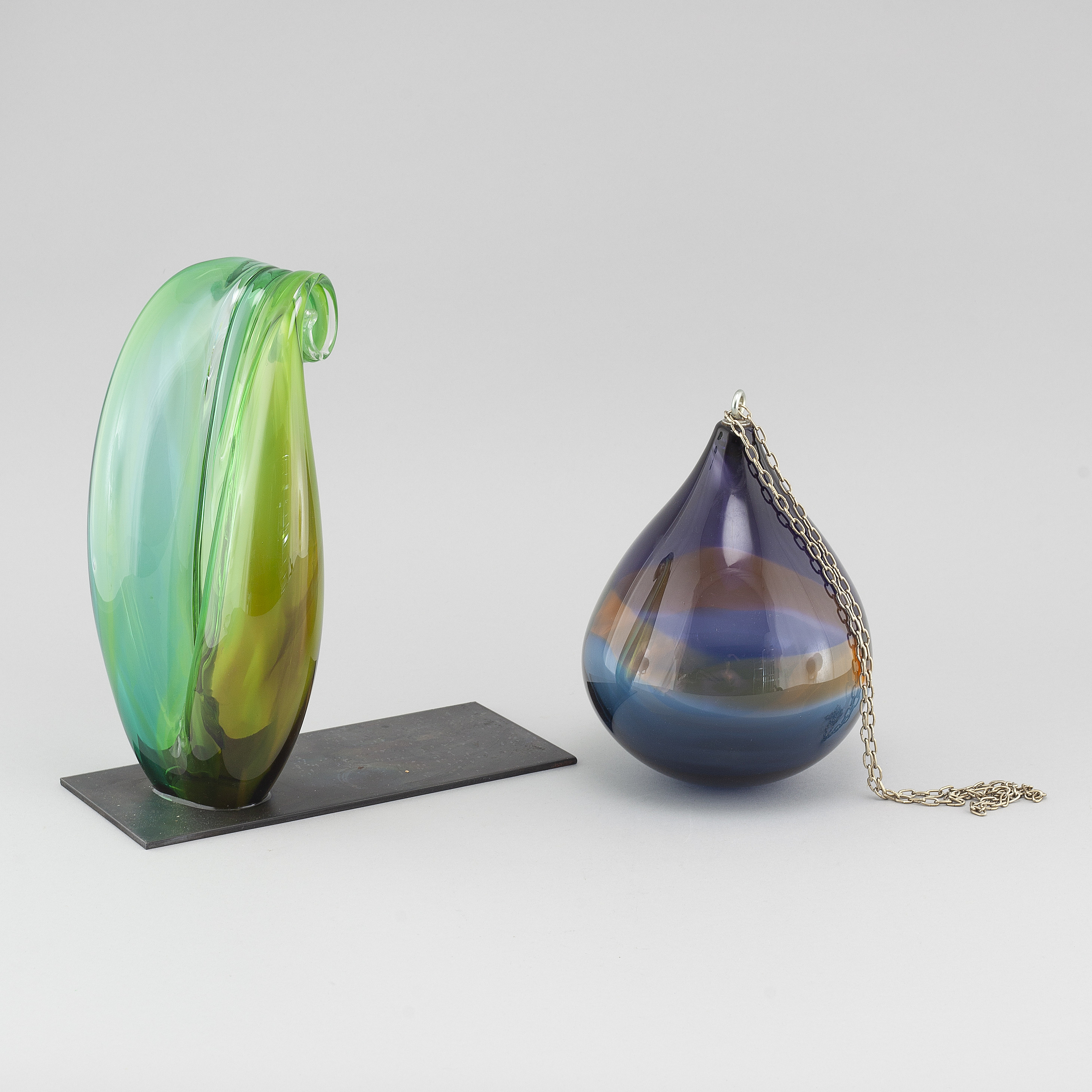 RICHARD RACKHAM, objekt, 2 st, glas, signerade, ett daterat -04 ...