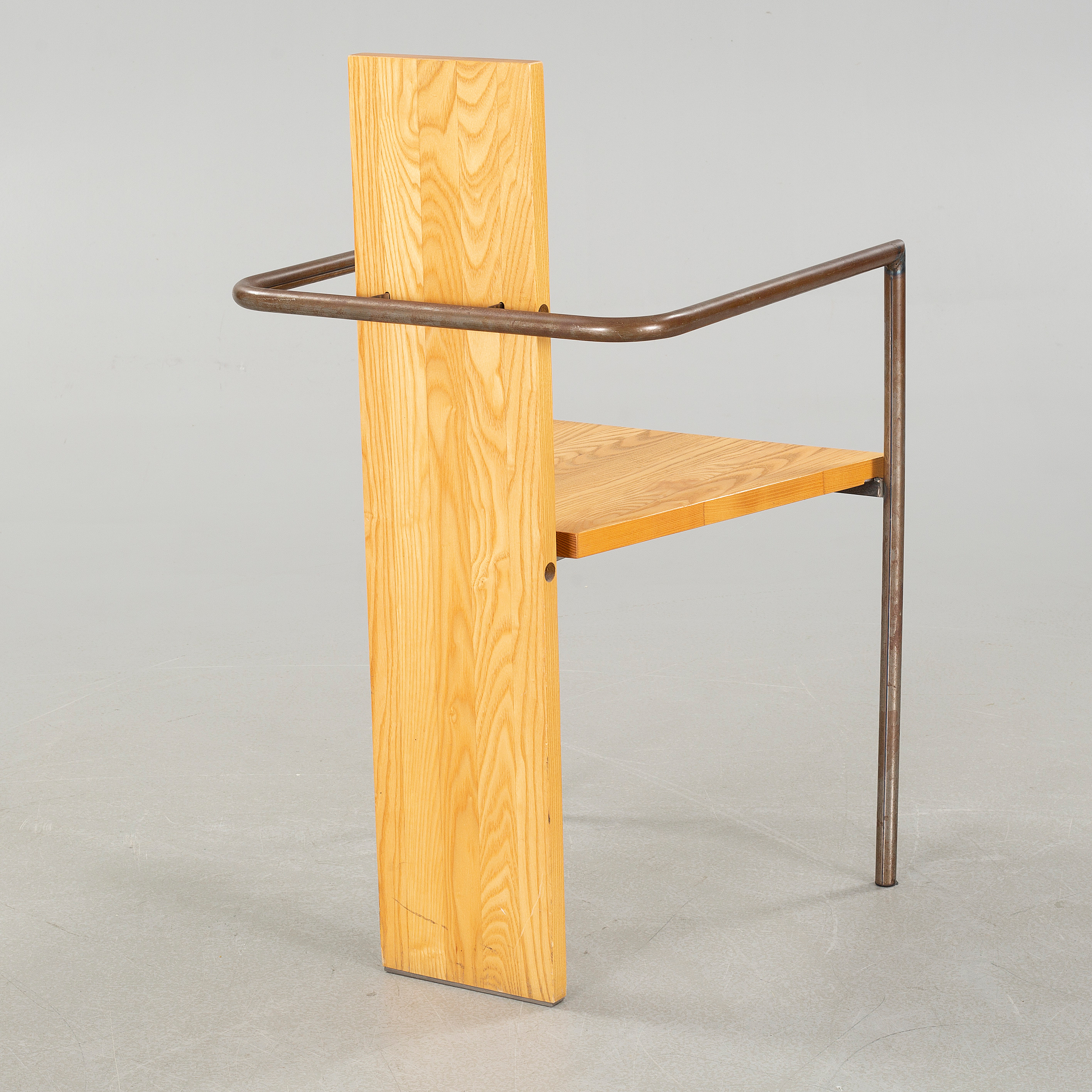 JONAS BOHLIN, stol, "Concrete", 1900-talets senare del. - Bukowskis